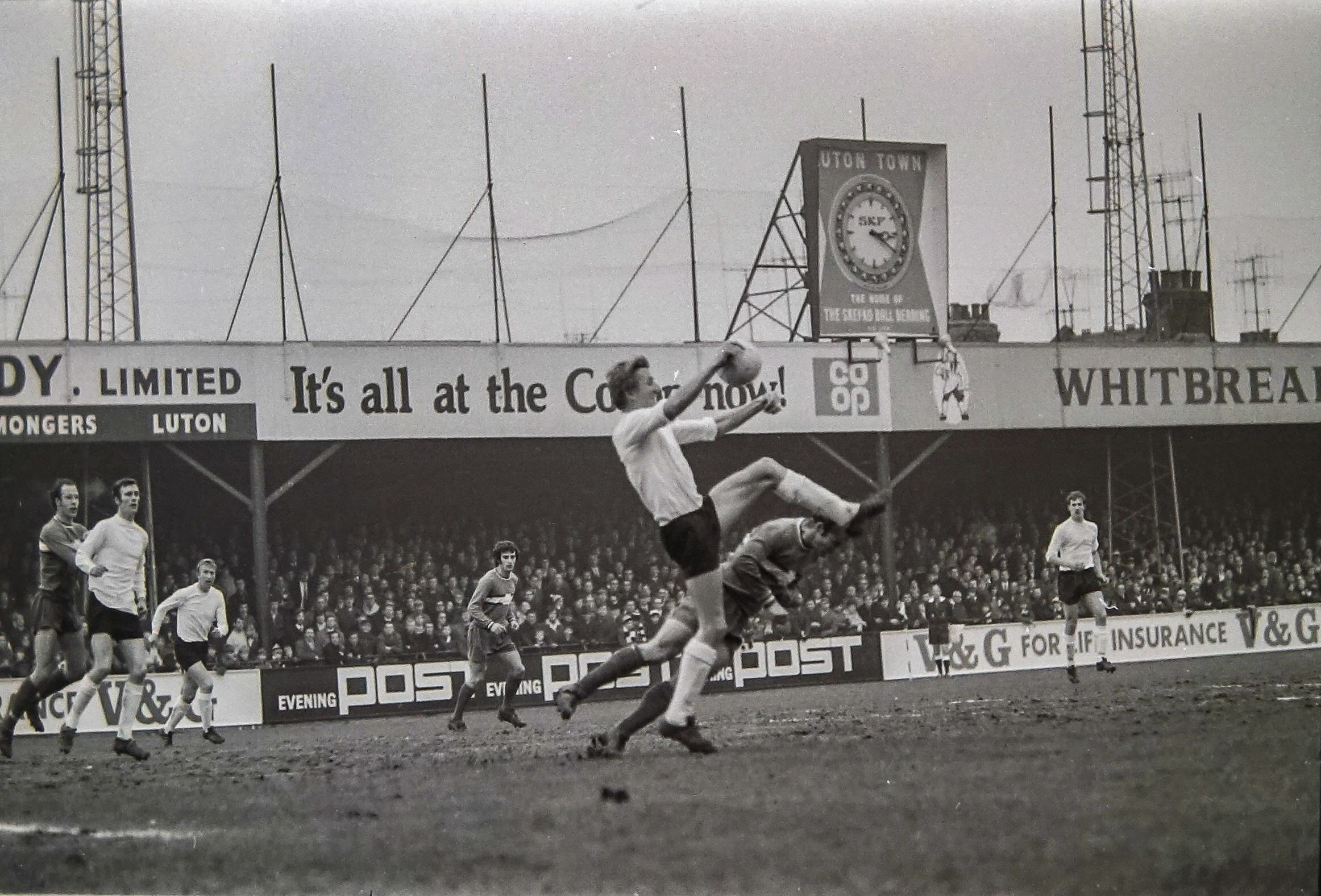 Keith Allen | Hatters Heritage | A History of Luton Town FC