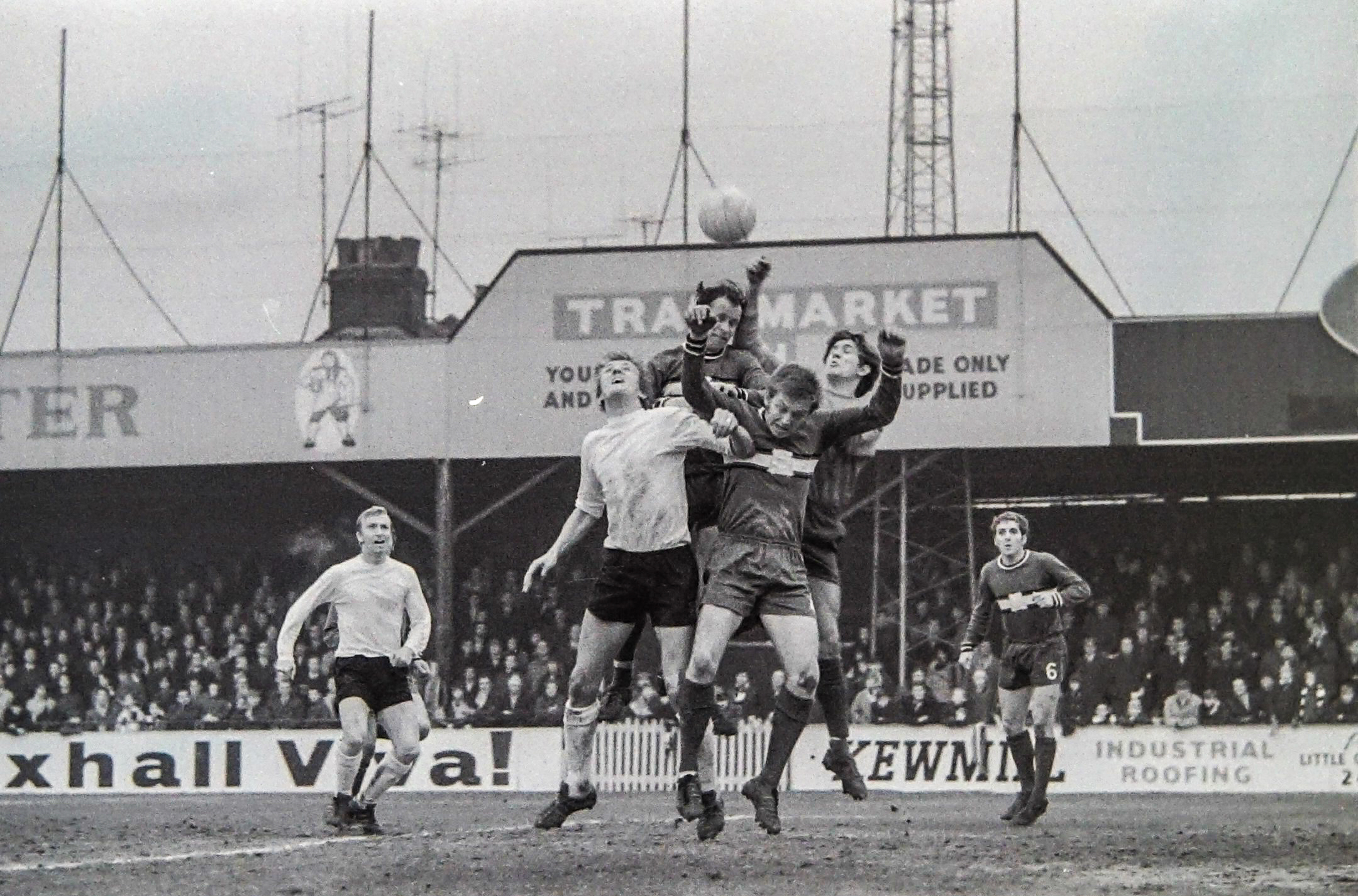 Keith Allen | Hatters Heritage | A History of Luton Town FC