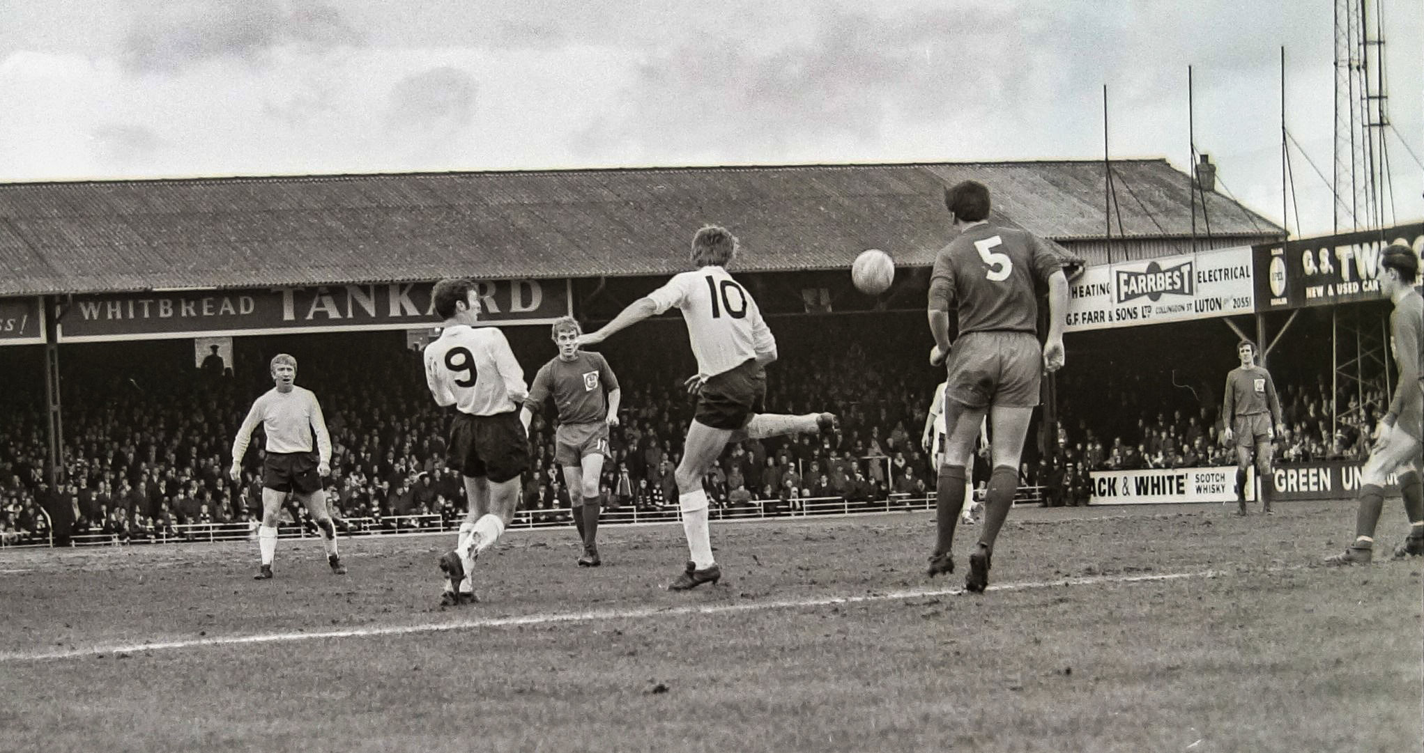 Luton Town FC vs Doncaster Rovers (7th Feb 1970) | Hatters Heritage | A ...