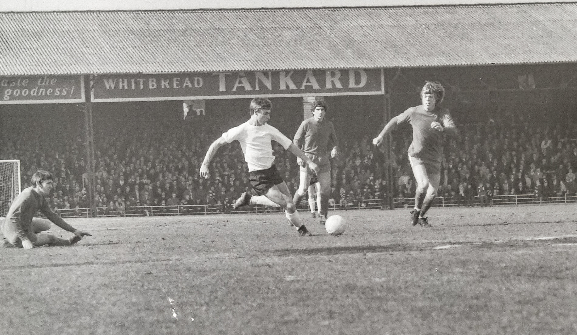 Luton Town FC vs Rotherham United (27th Mar 1970) | Hatters Heritage ...