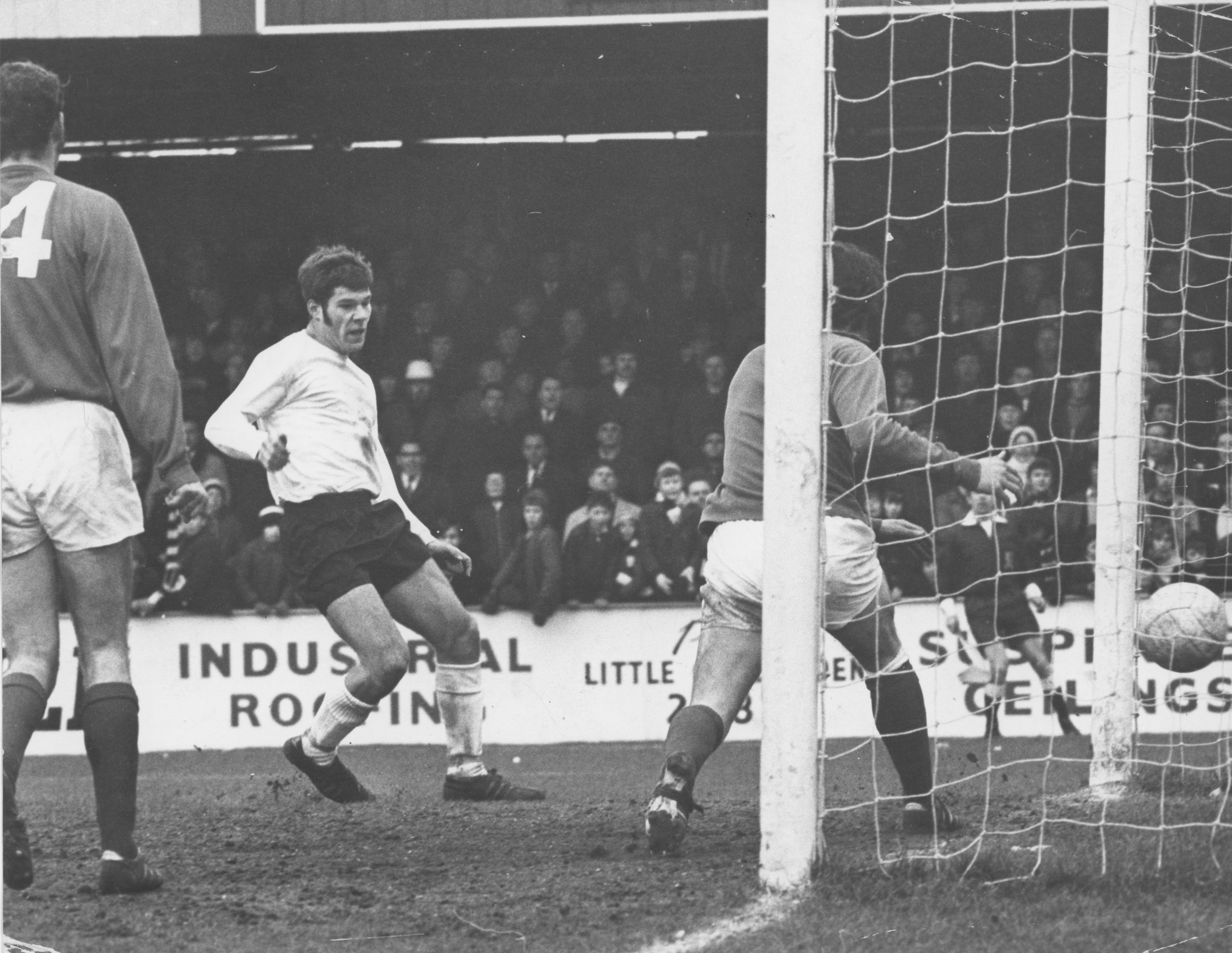 Luton Town FC vs Reading (28th Mar 1970) | Hatters Heritage | A History ...