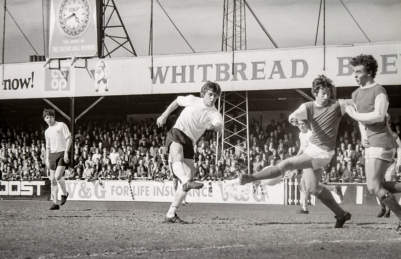 Luton Town FC vs Sheffield Wednesday (17th Apr 1971) | Hatters Heritage ...