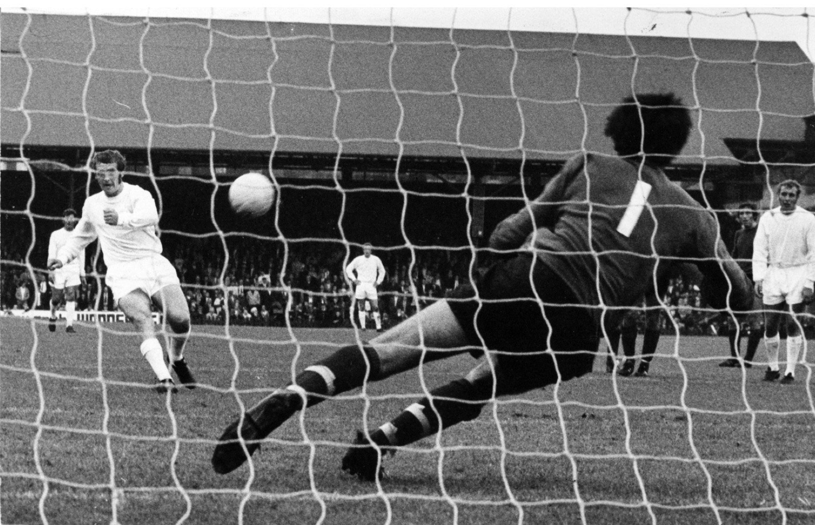 Bolton Wanderers vs Luton Town FC (15th Aug 1970) | Hatters Heritage ...