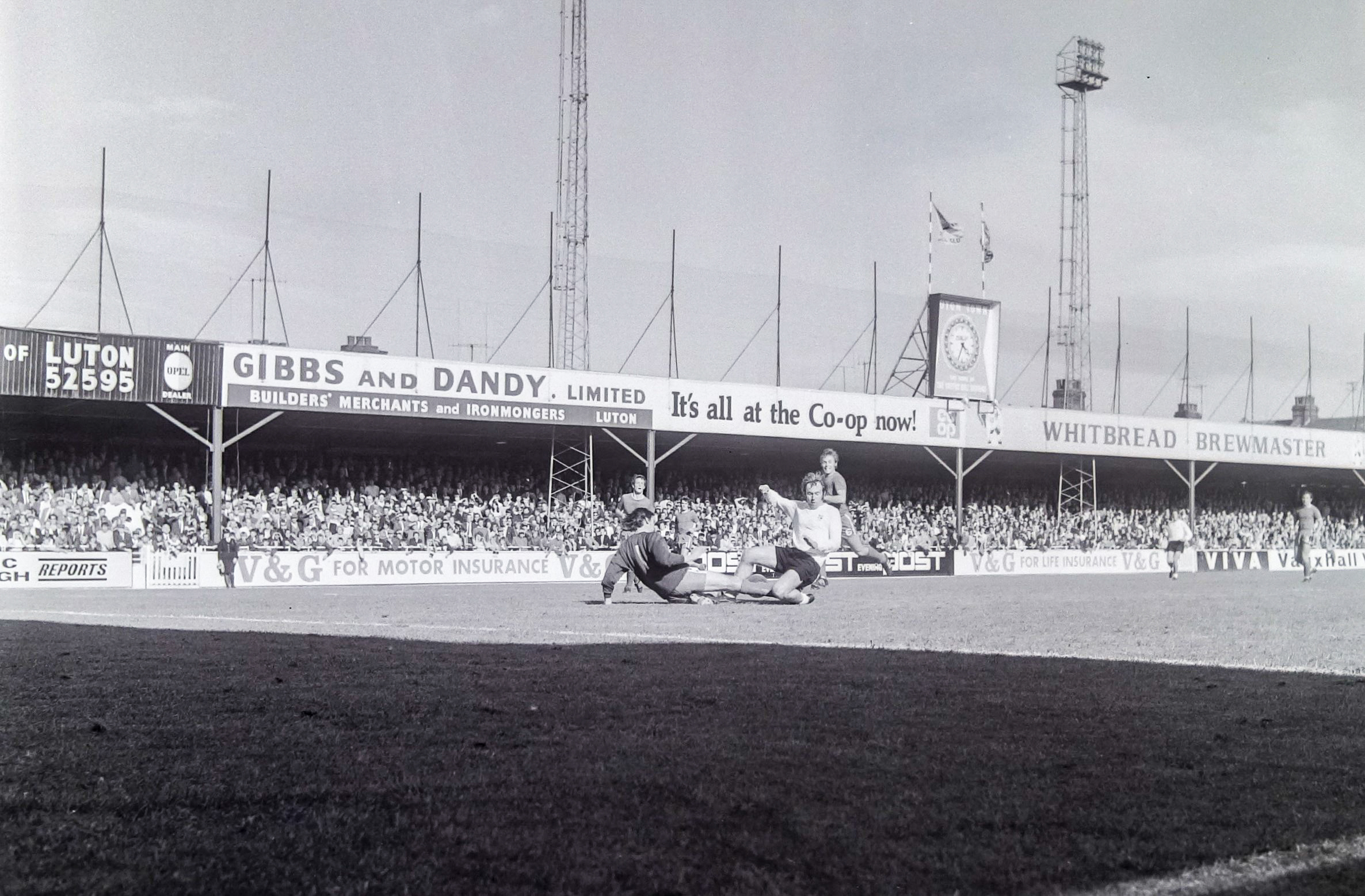 Luton Town FC vs Middlesbrough (5th Sep 1970) | Hatters Heritage | A ...