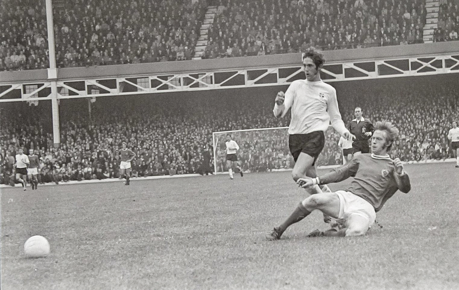Don Givens | Hatters Heritage | A History of Luton Town FC