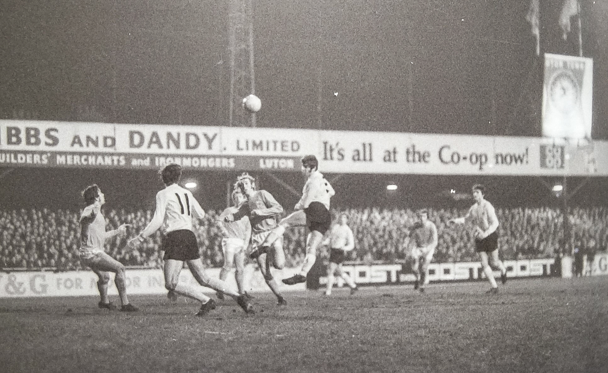Luton Town FC vs Nottingham Forest (11th Jan 1971) | Hatters Heritage ...