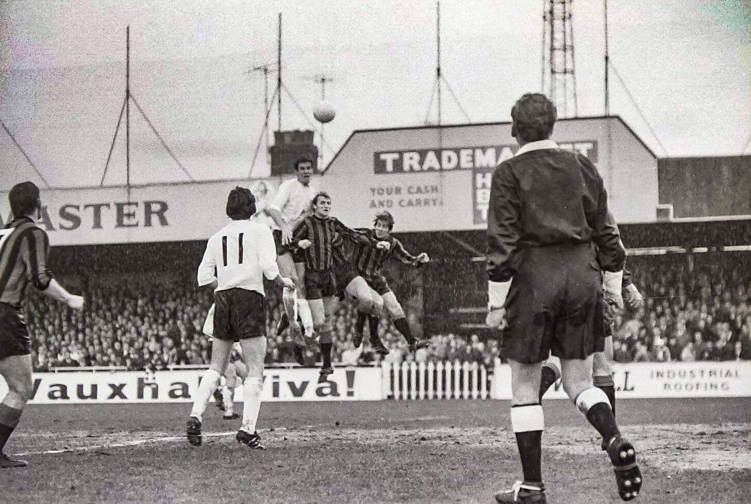 Luton Town FC vs Hull City (20th Mar 1971) | Hatters Heritage | A ...