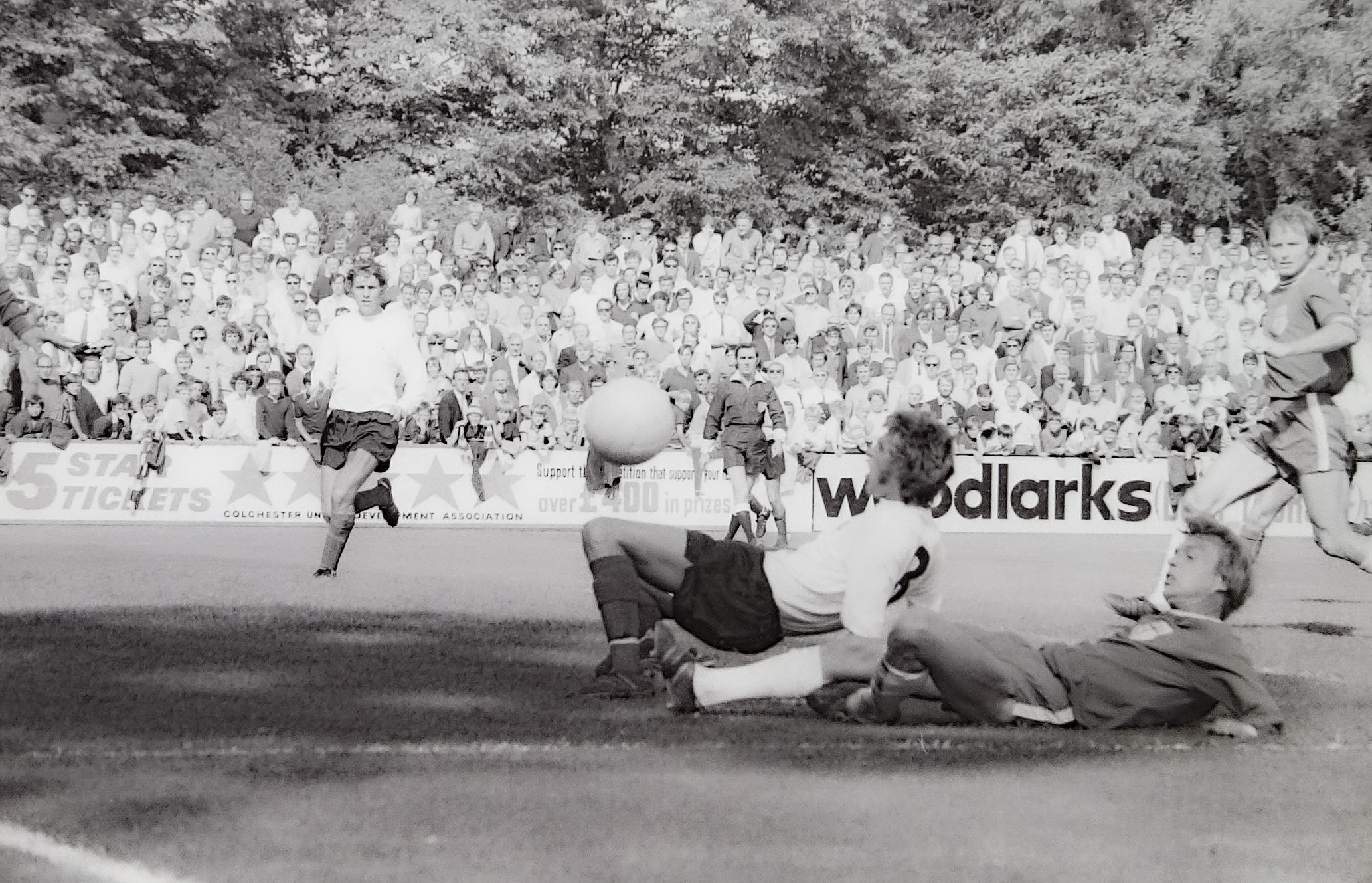 Viv Busby | Hatters Heritage | A History of Luton Town FC
