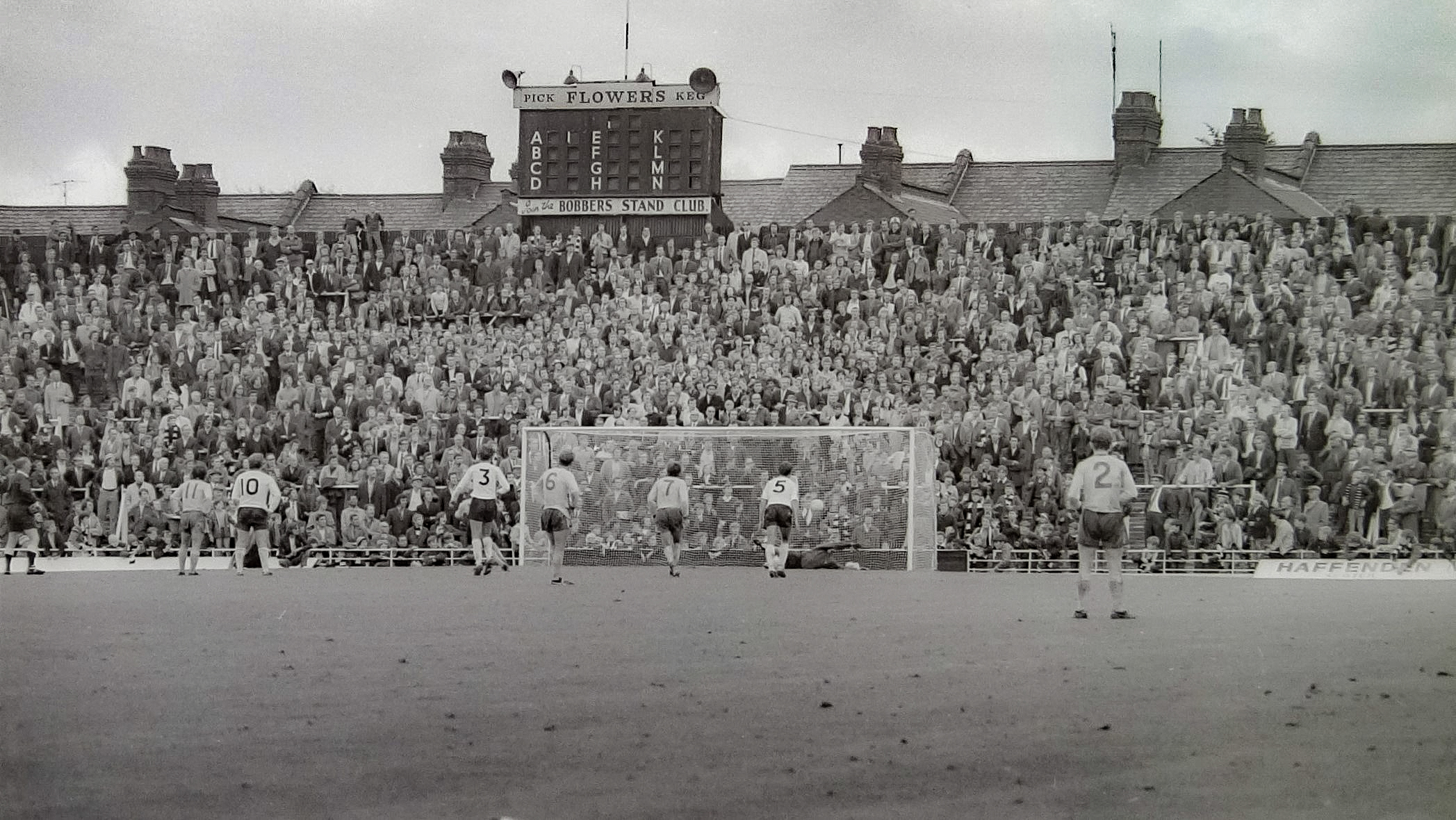 Tony Read | Hatters Heritage | A History of Luton Town FC