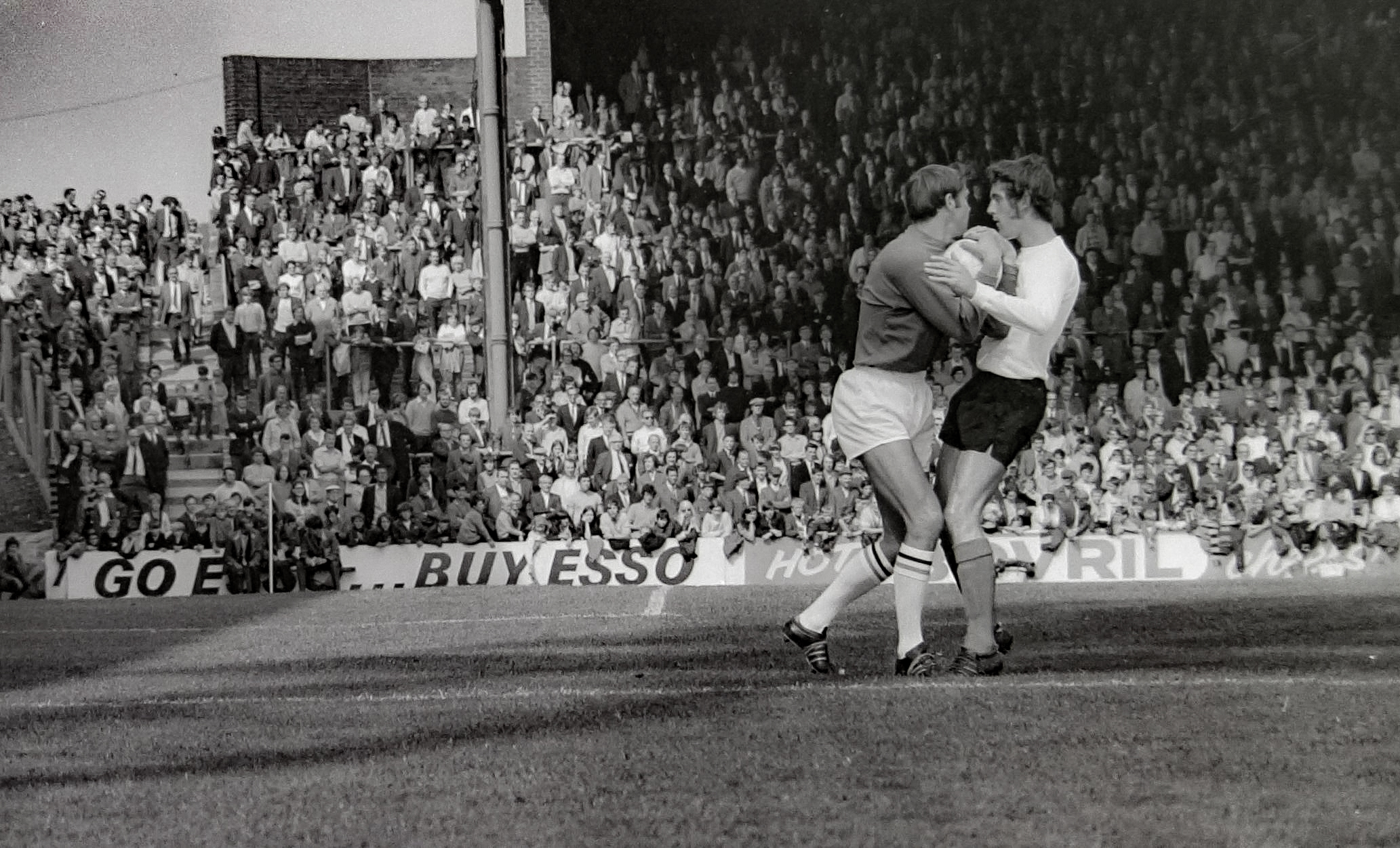 Don Givens | Hatters Heritage | A History of Luton Town FC