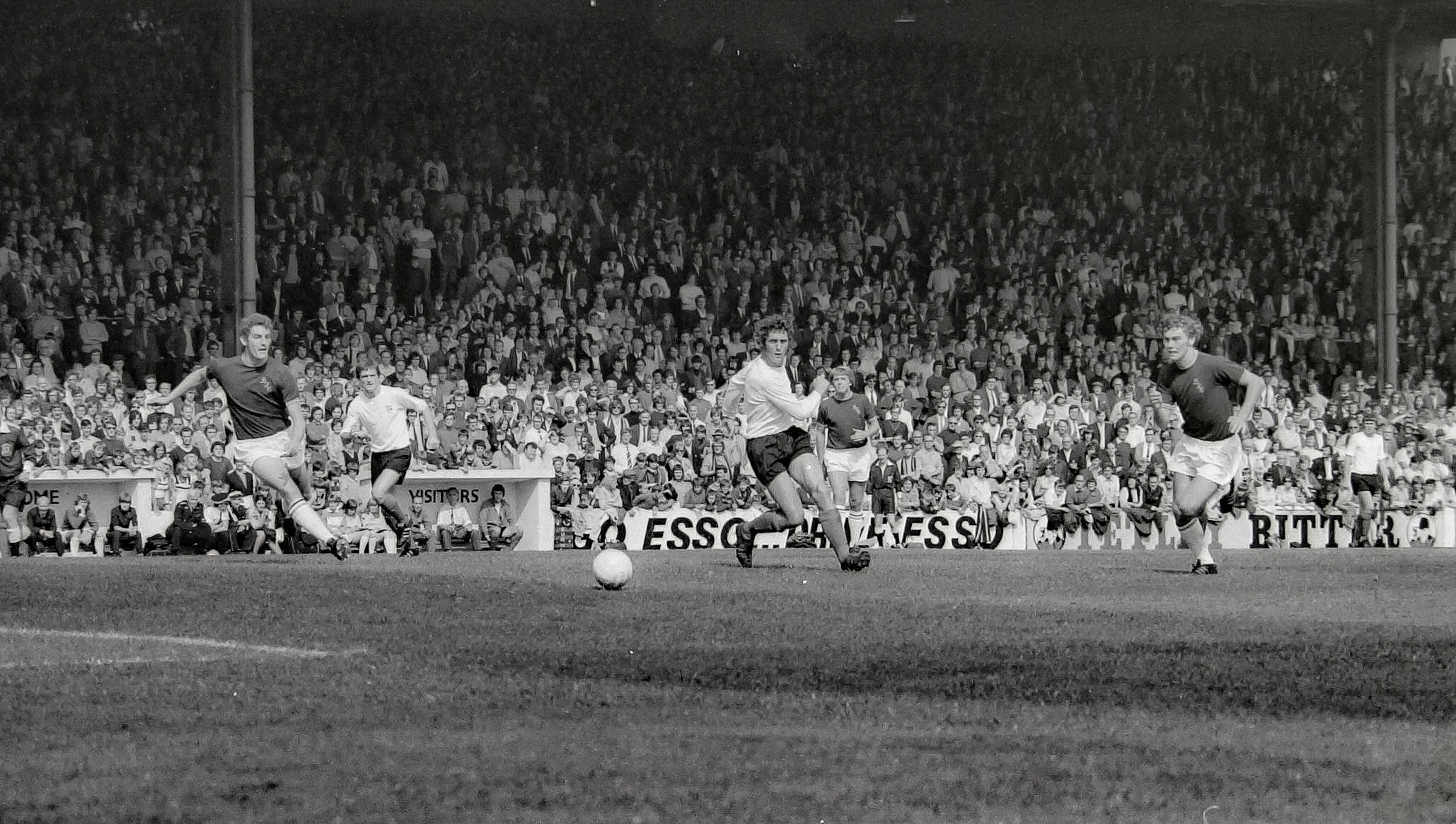 Don Givens | Hatters Heritage | A History of Luton Town FC