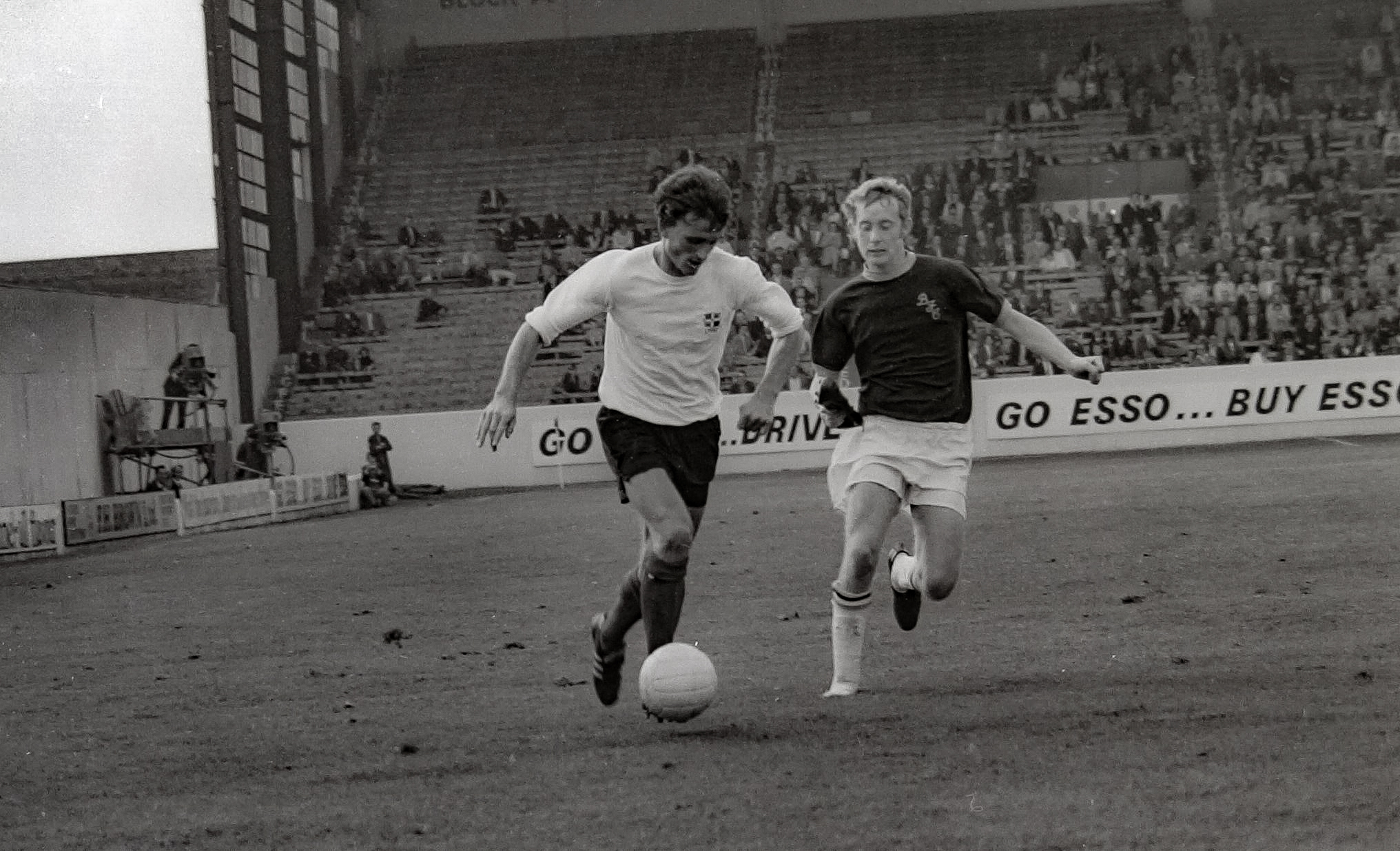 Burnley vs Luton Town FC (21st Aug 1971) | Hatters Heritage | A History ...