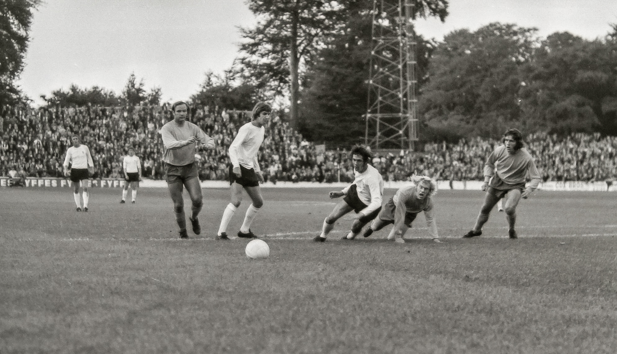 Don Givens | Hatters Heritage | A History of Luton Town FC