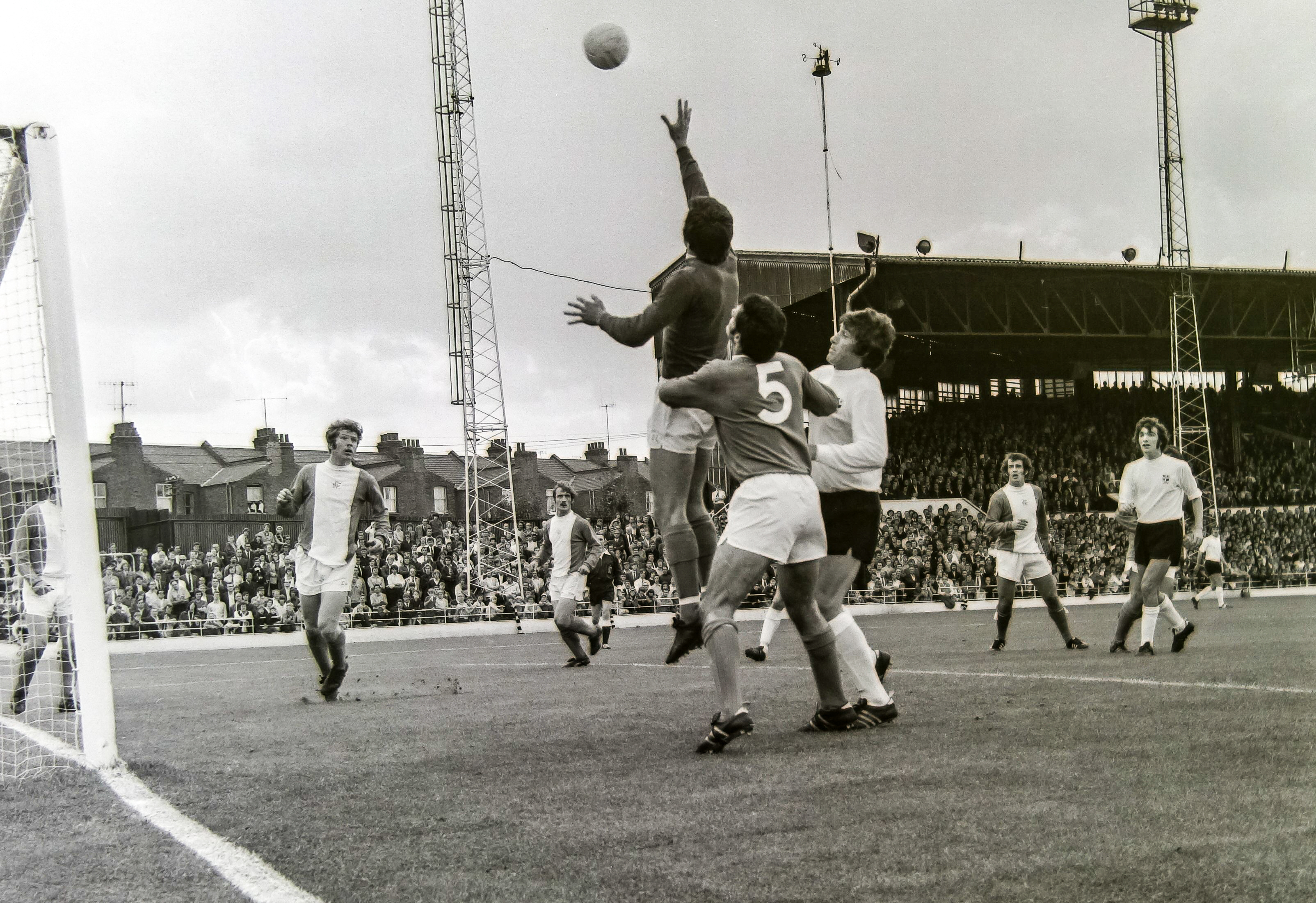 Vic Halom | Hatters Heritage | A History of Luton Town FC