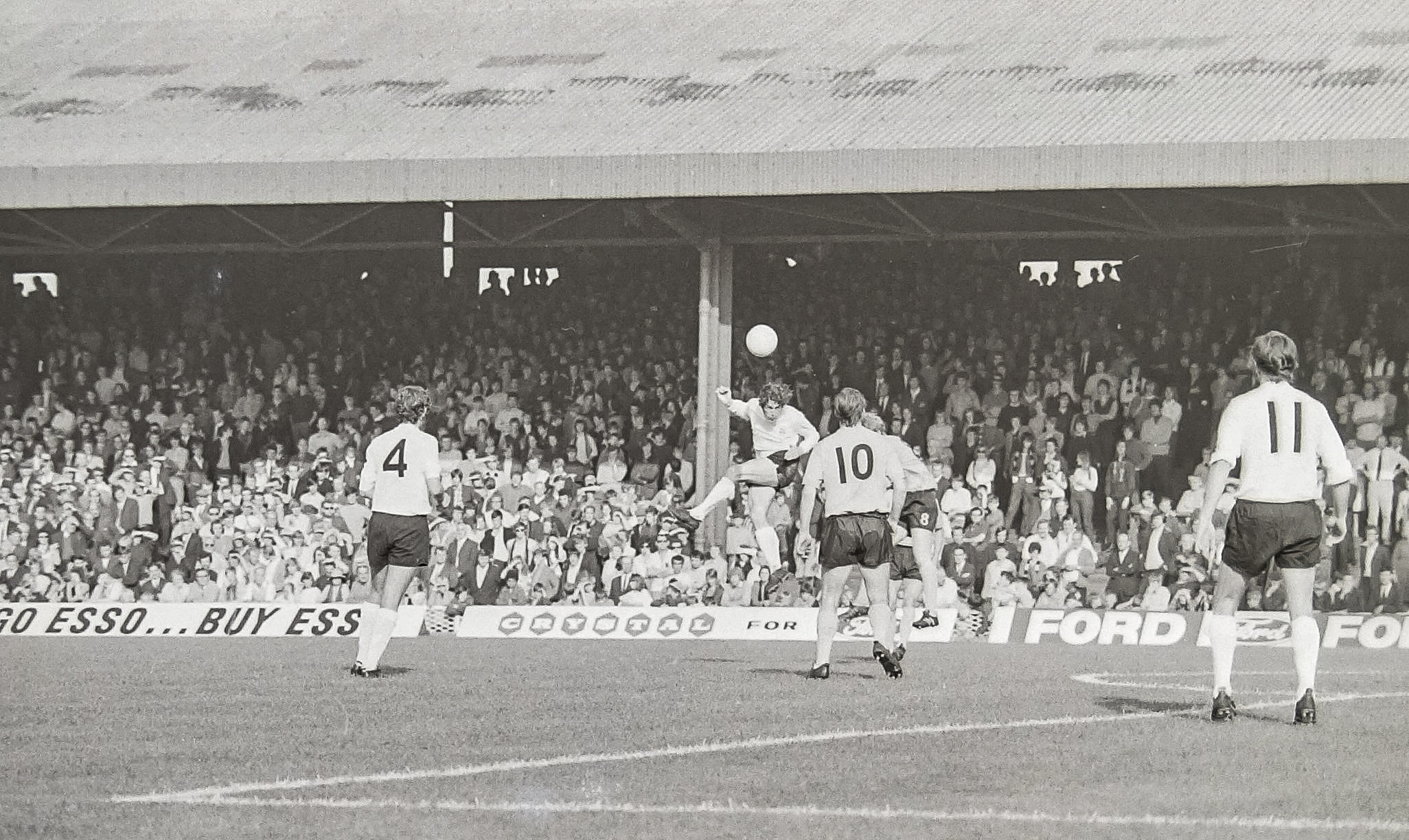 Don Givens | Hatters Heritage | A History of Luton Town FC