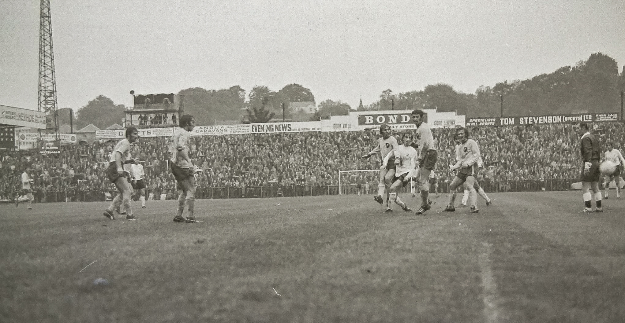 Gordon Hindson | Hatters Heritage | A History of Luton Town FC