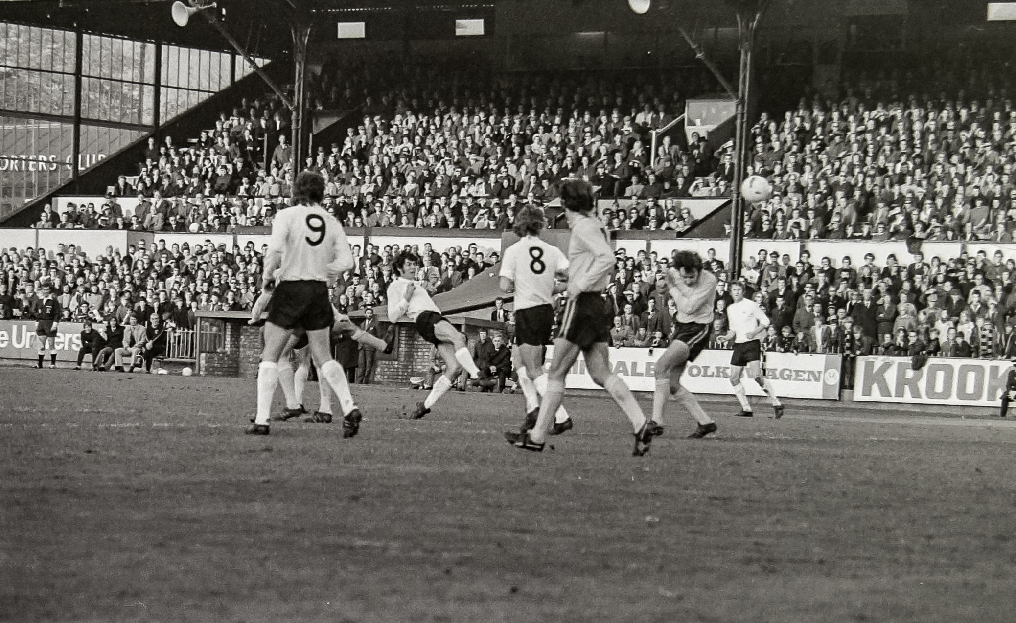 Don Givens | Hatters Heritage | A History of Luton Town FC