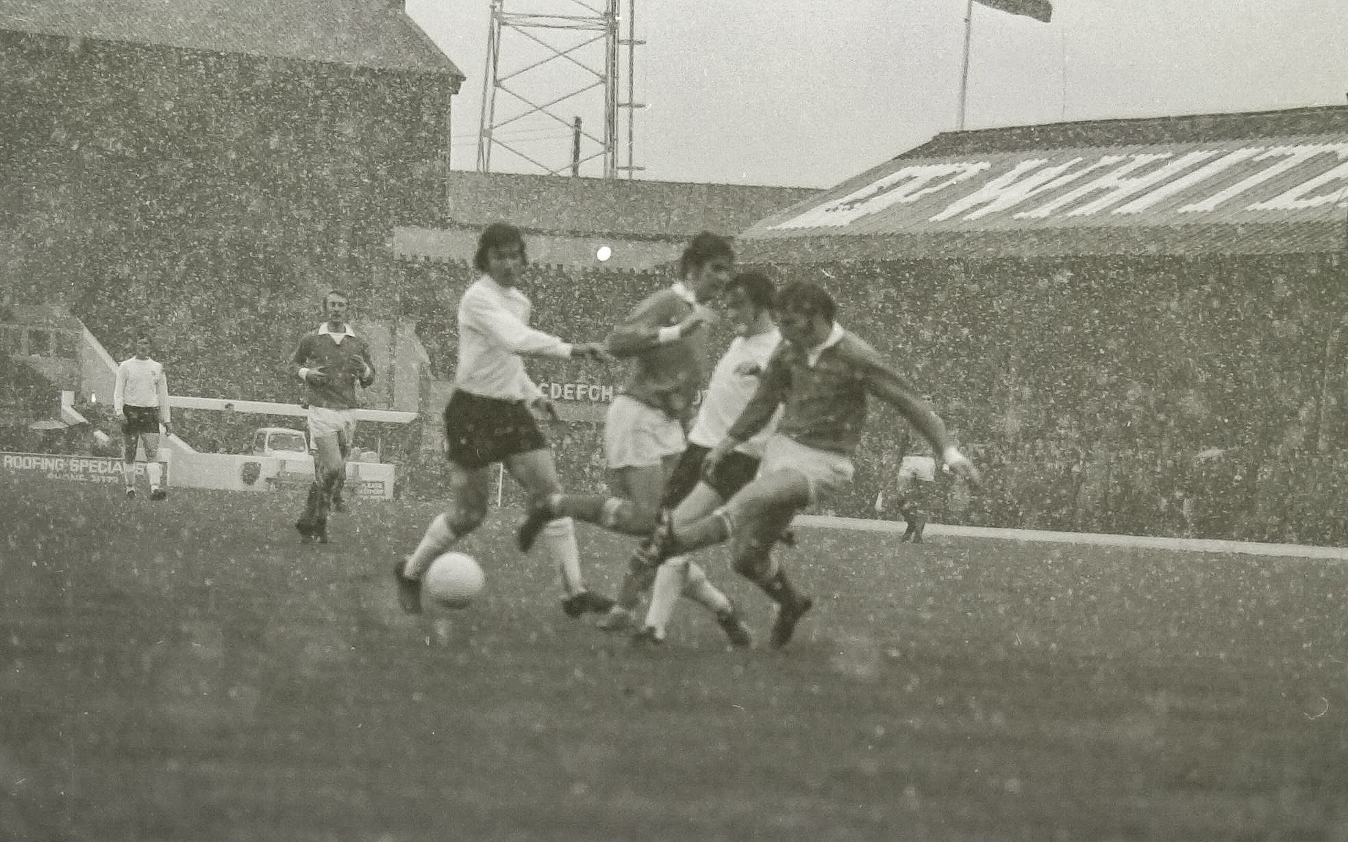 Don Givens | Hatters Heritage | A History of Luton Town FC