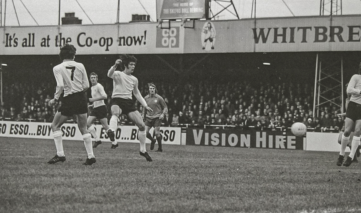 Don Givens | Hatters Heritage | A History of Luton Town FC