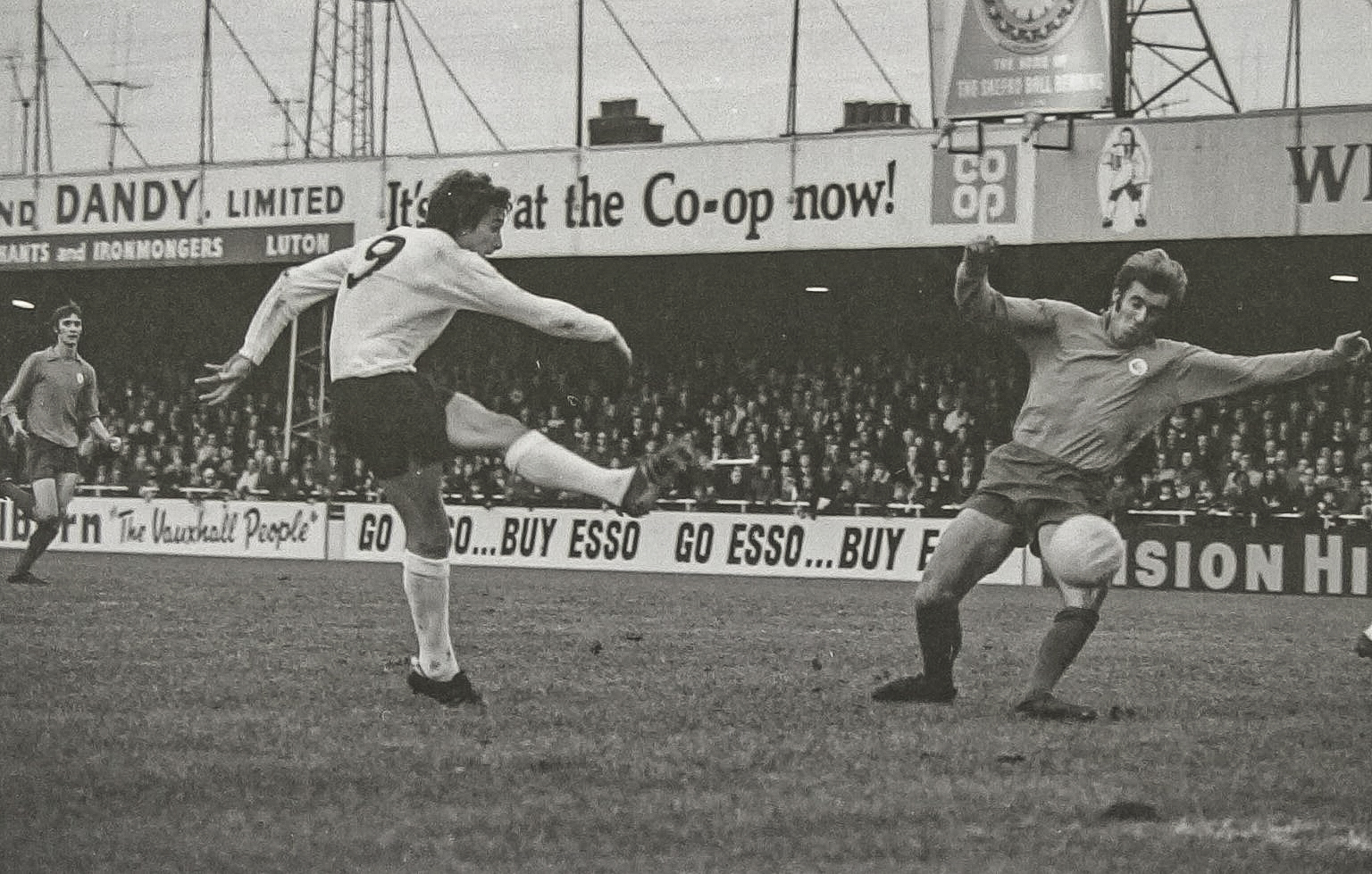 Vic Halom | Hatters Heritage | A History of Luton Town FC
