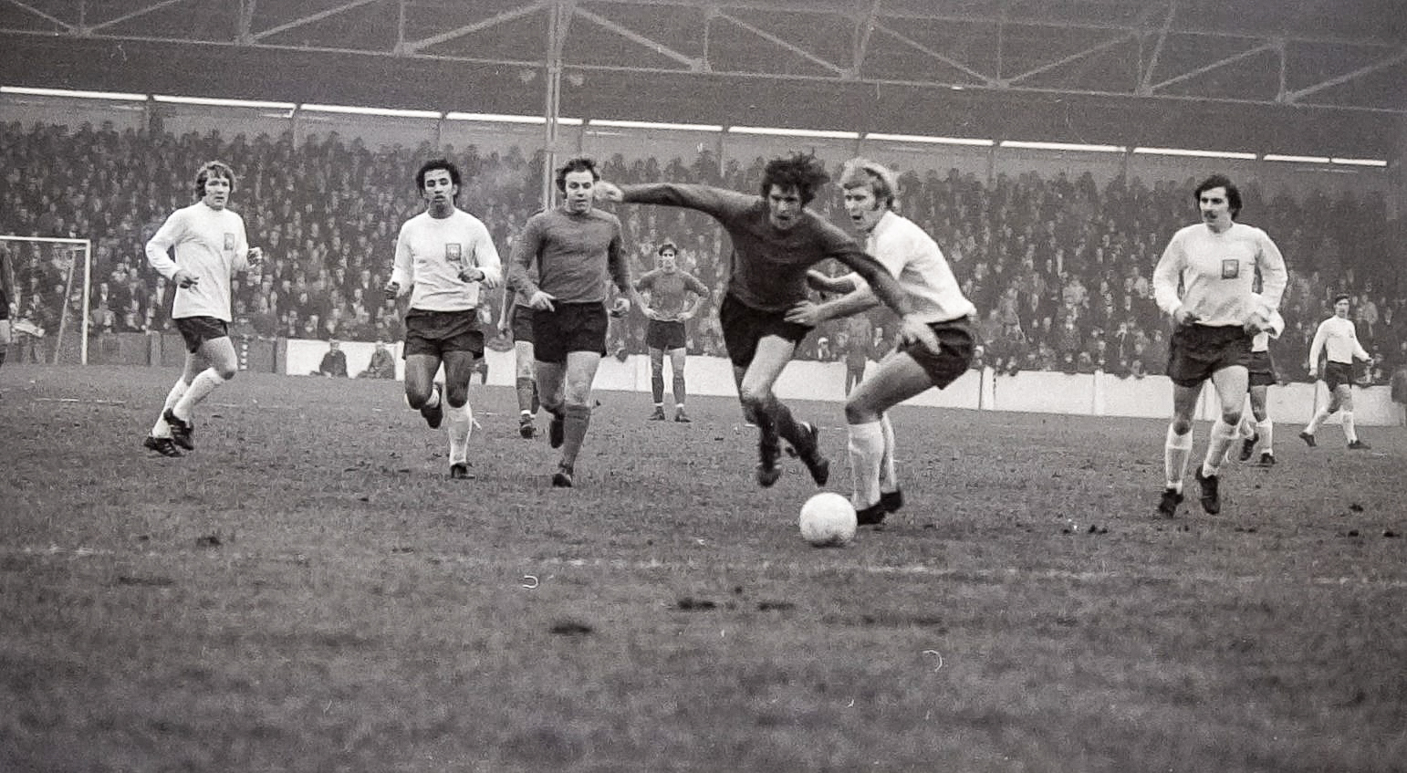 Don Givens | Hatters Heritage | A History of Luton Town FC