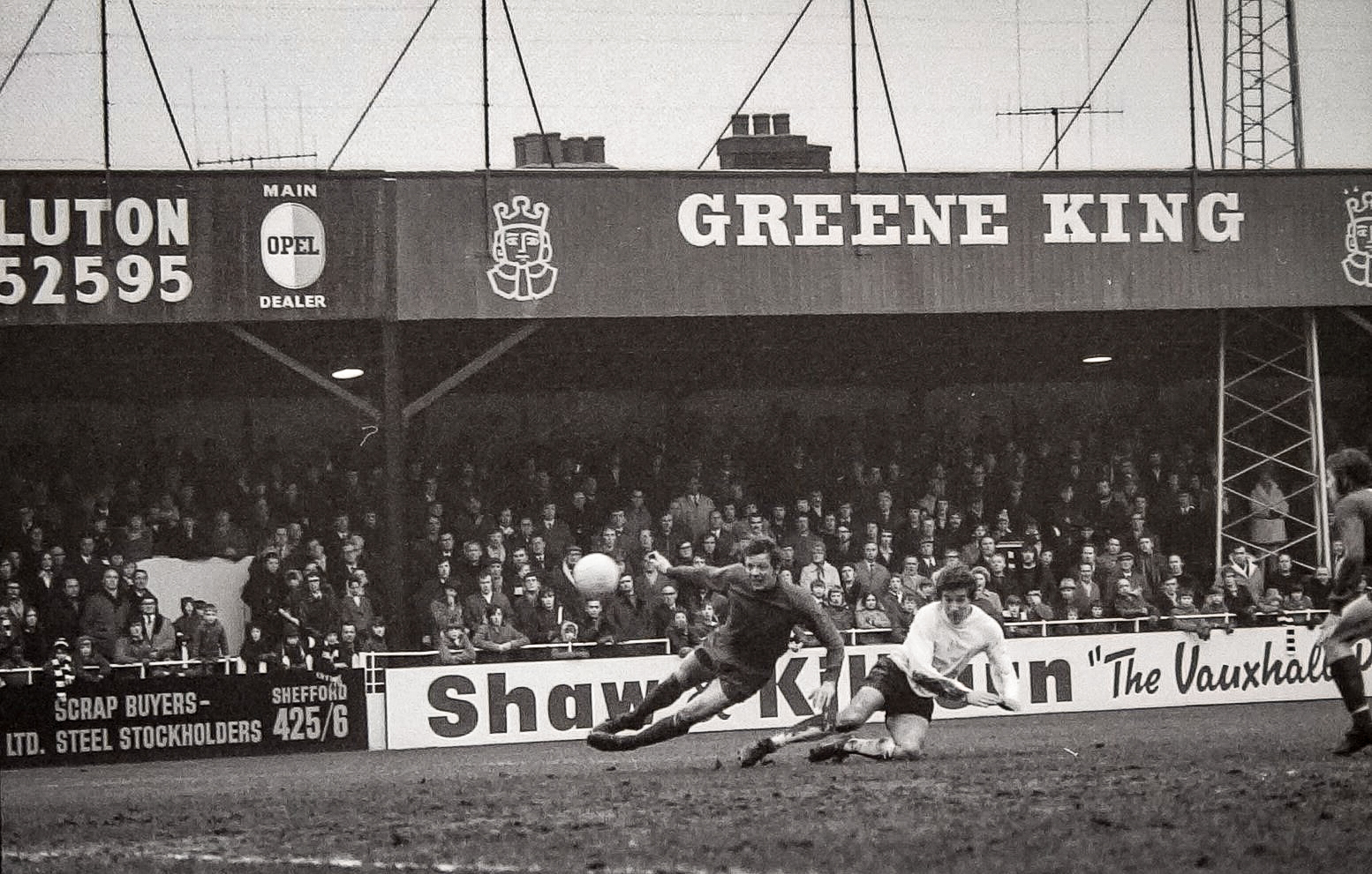 Vic Halom | Hatters Heritage | A History of Luton Town FC