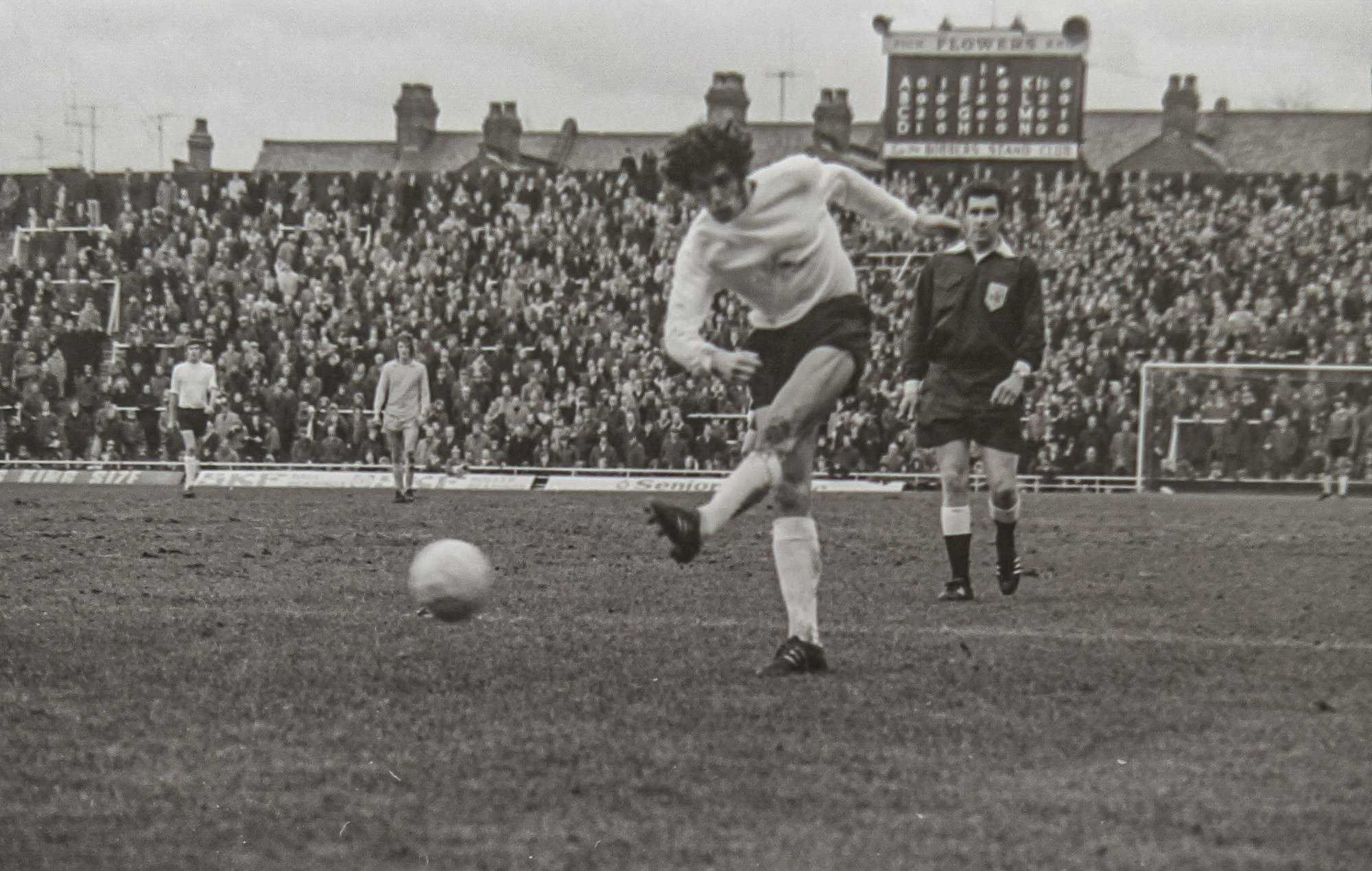 Don Givens | Hatters Heritage | A History of Luton Town FC