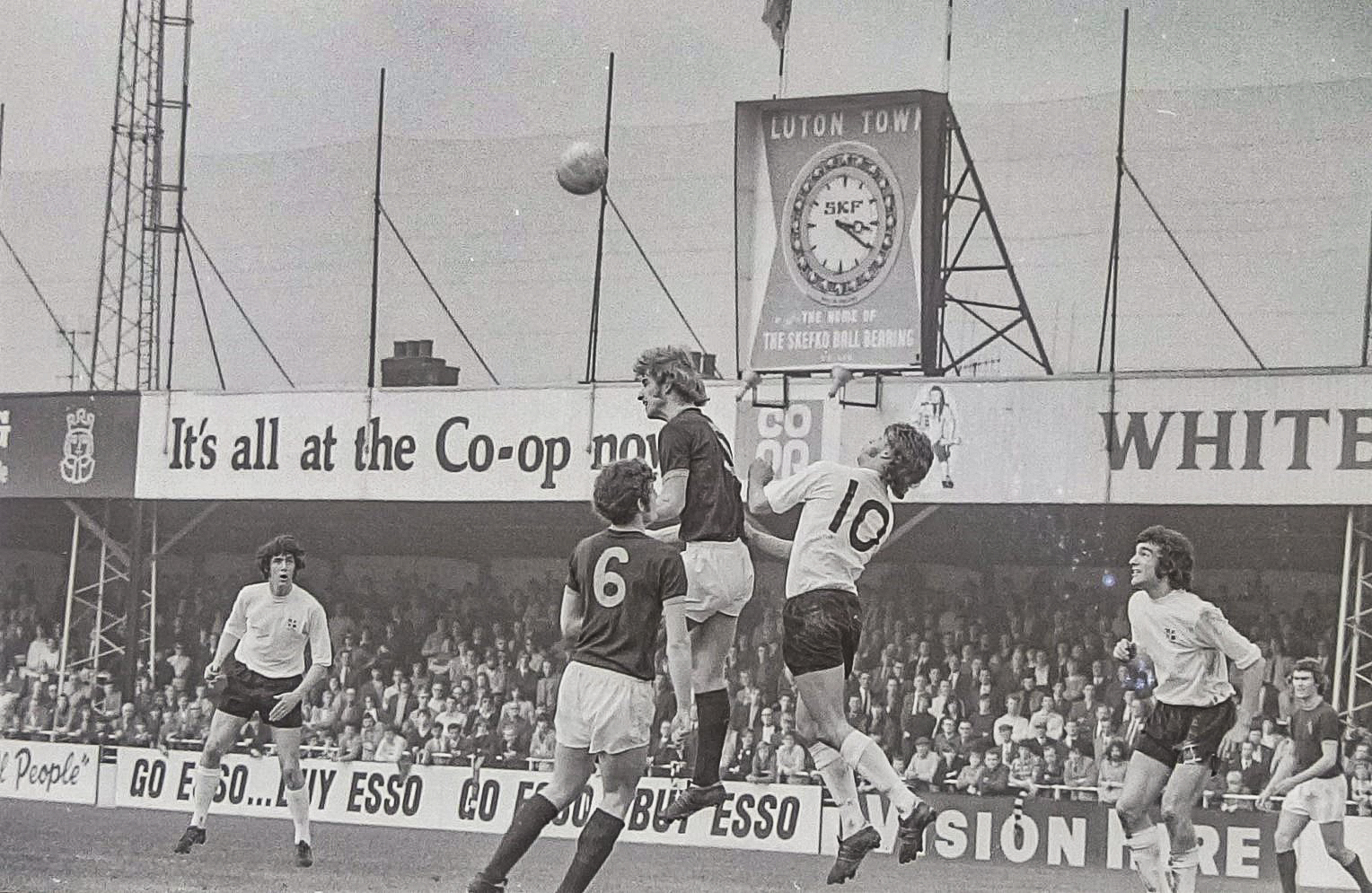 Viv Busby | Hatters Heritage | A History of Luton Town FC