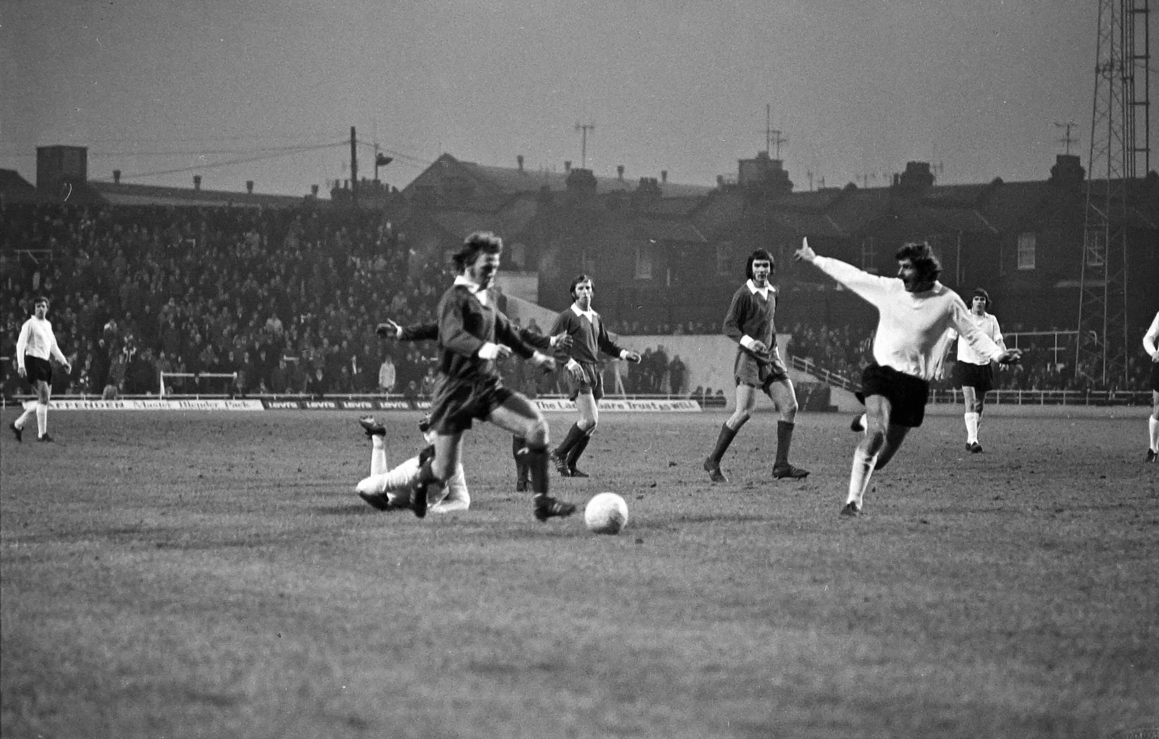 Luton Town FC vs Crewe Alexandra (13th Jan 1973) | Hatters Heritage | A ...