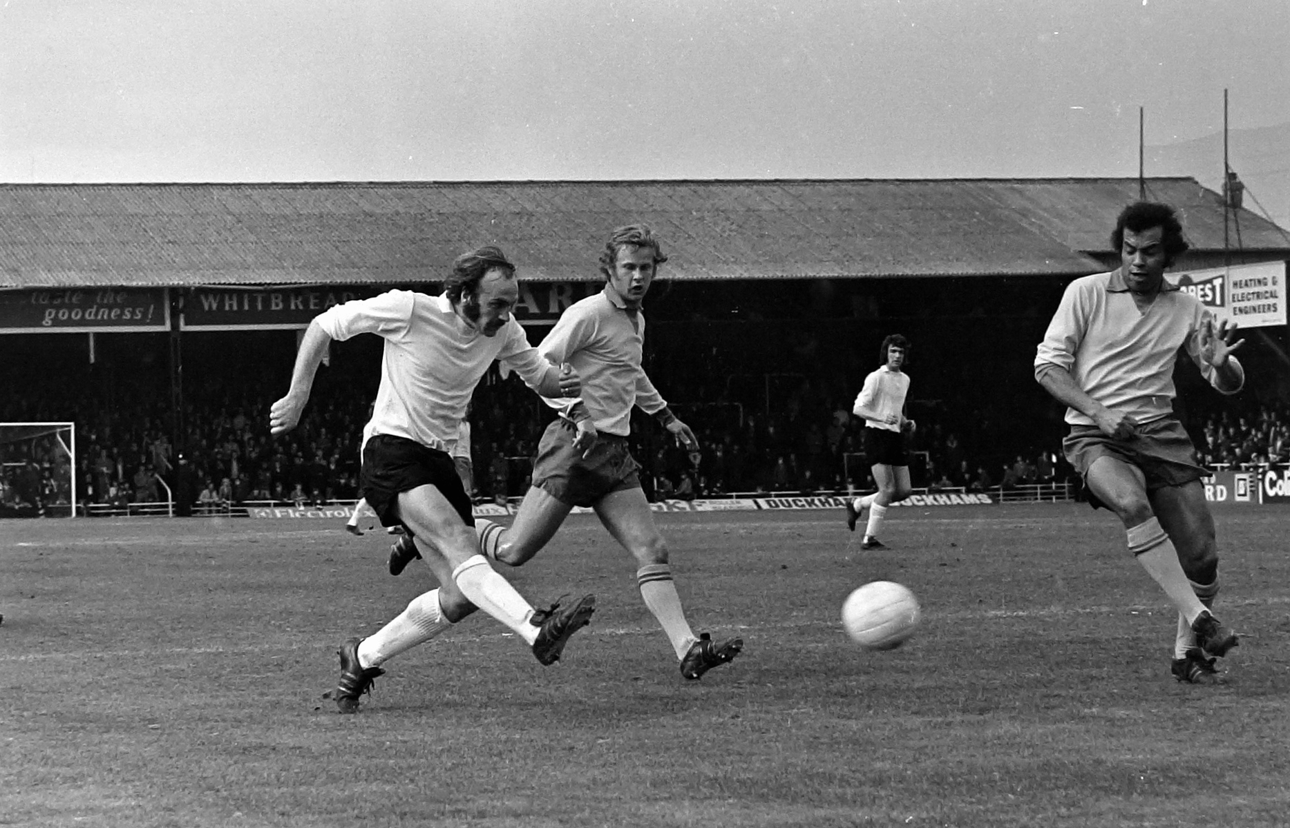 Luton Town FC vs Fulham (7th Apr 1973) | Hatters Heritage | A History ...