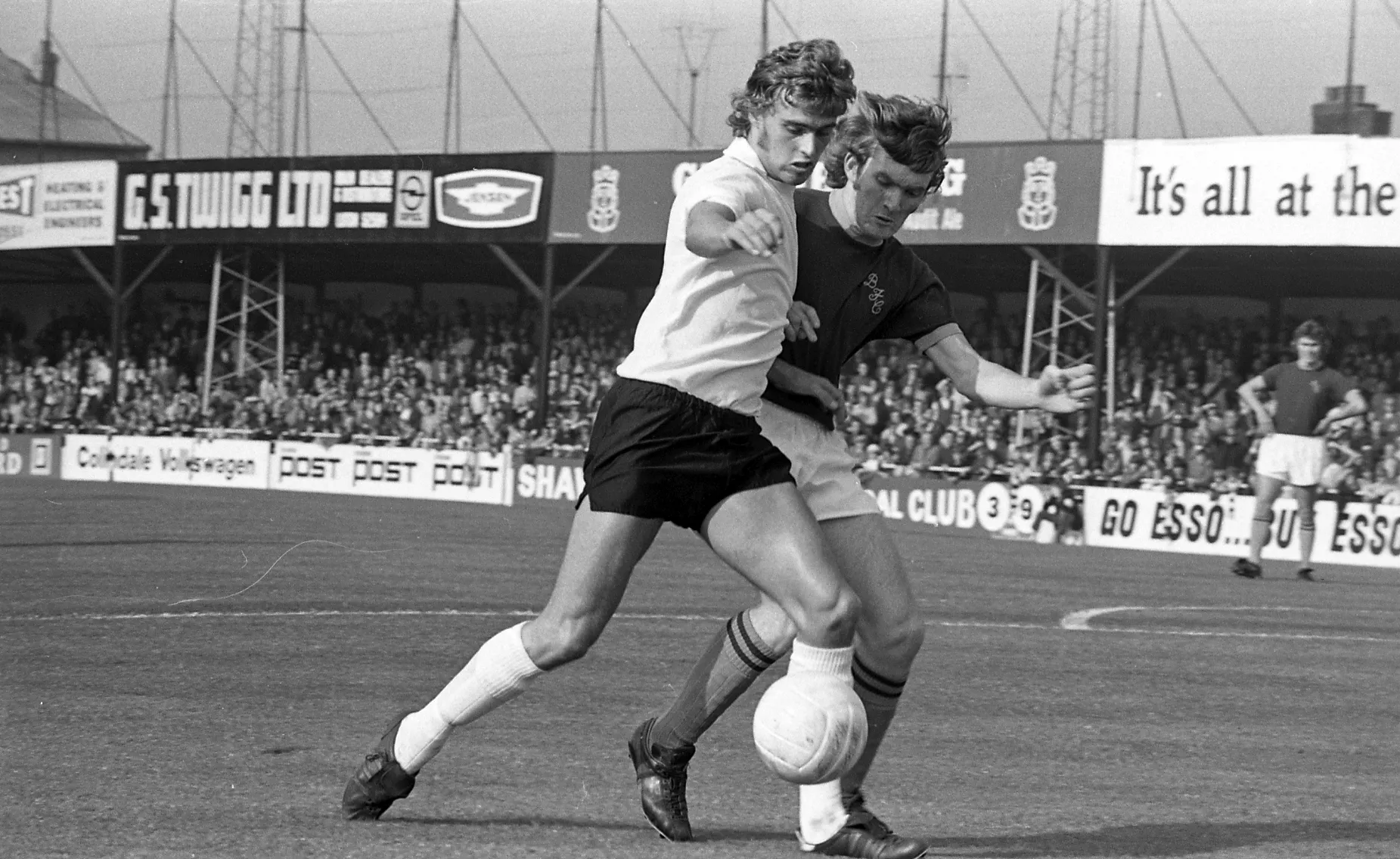 Viv Busby | Hatters Heritage | A History of Luton Town FC