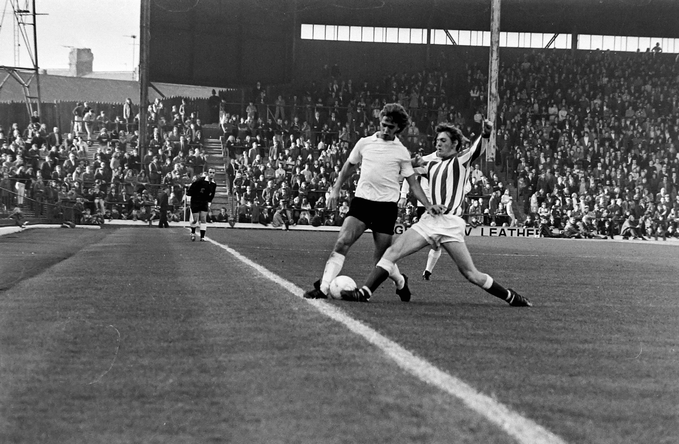 Viv Busby | Hatters Heritage | A History of Luton Town FC