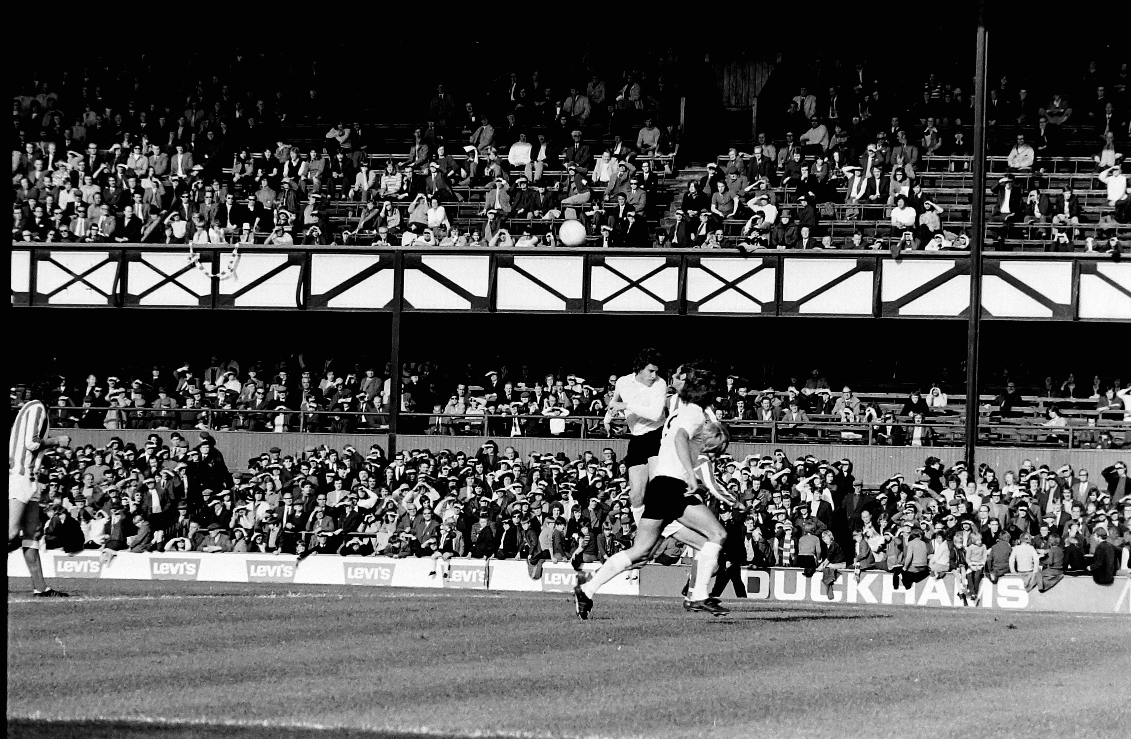 Vic Halom | Hatters Heritage | A History of Luton Town FC