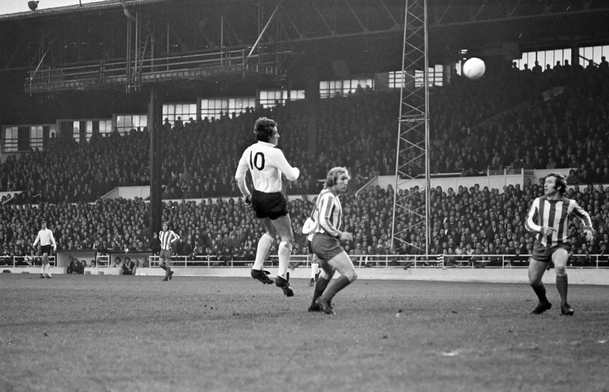 Vic Halom | Hatters Heritage | A History of Luton Town FC