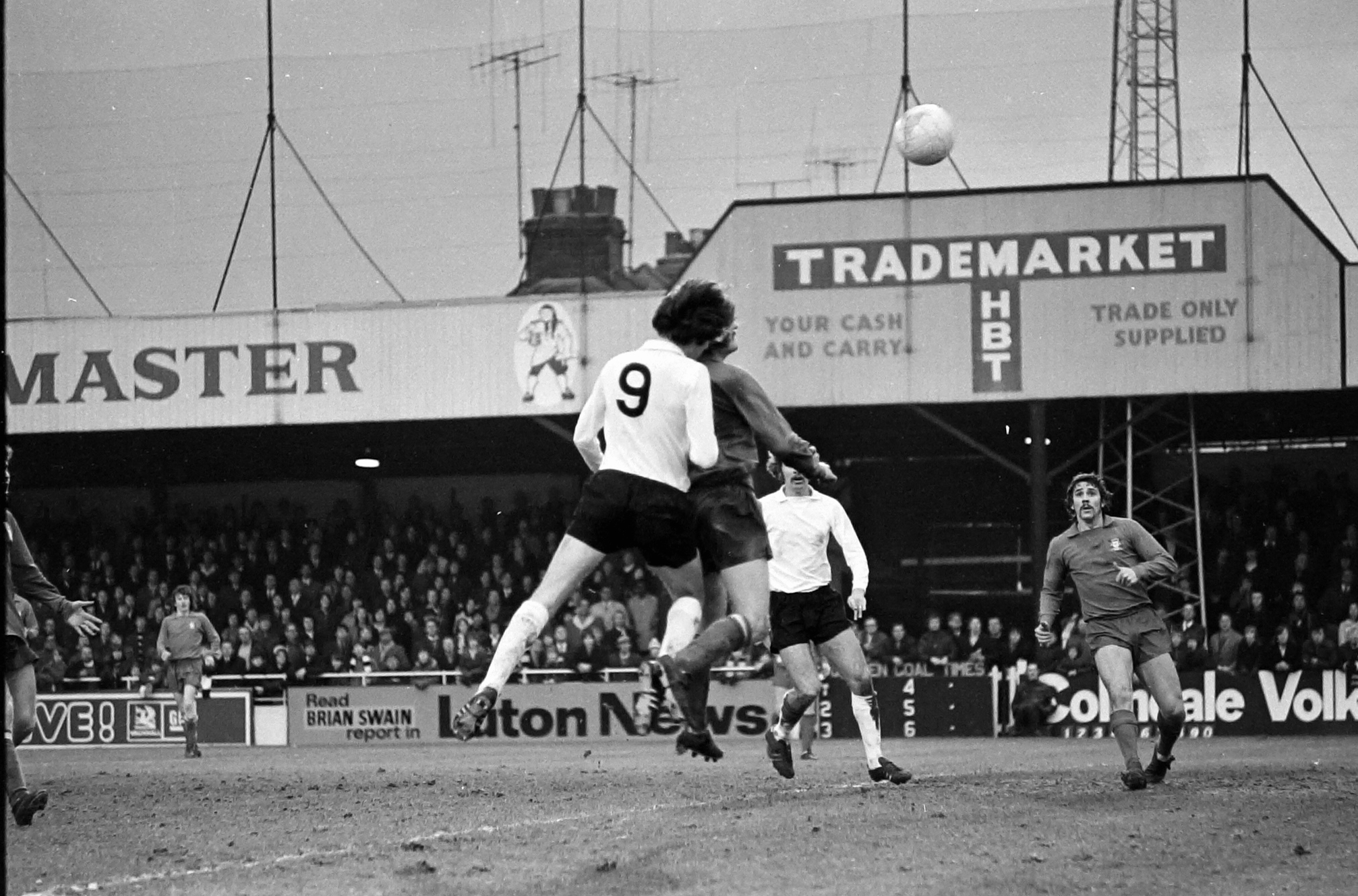 Luton Town FC vs Nottingham Forest (27th Jan 1973) | Hatters Heritage ...