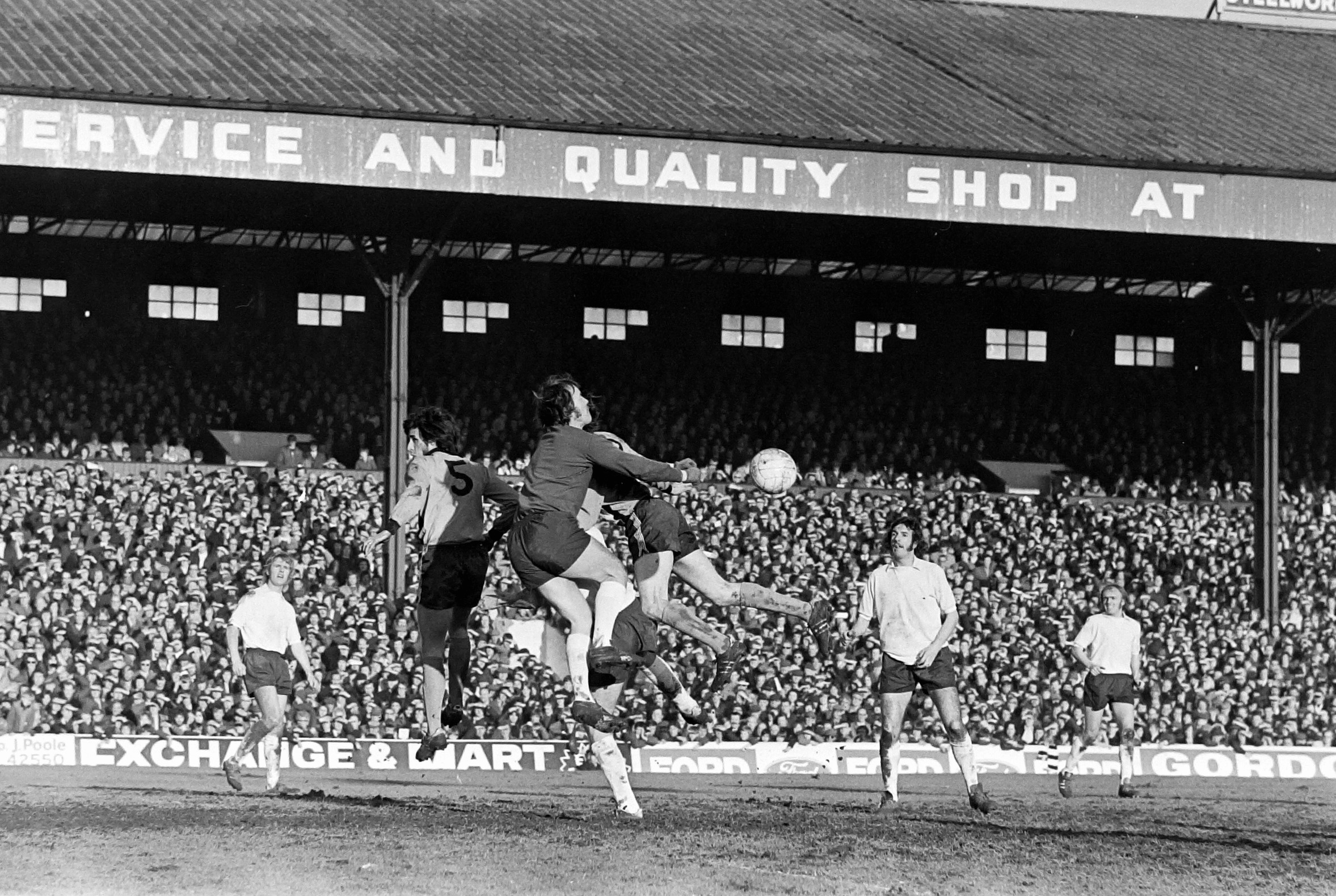 Bolton Wanderers vs Luton Town FC (24th Feb 1973) | Hatters Heritage ...