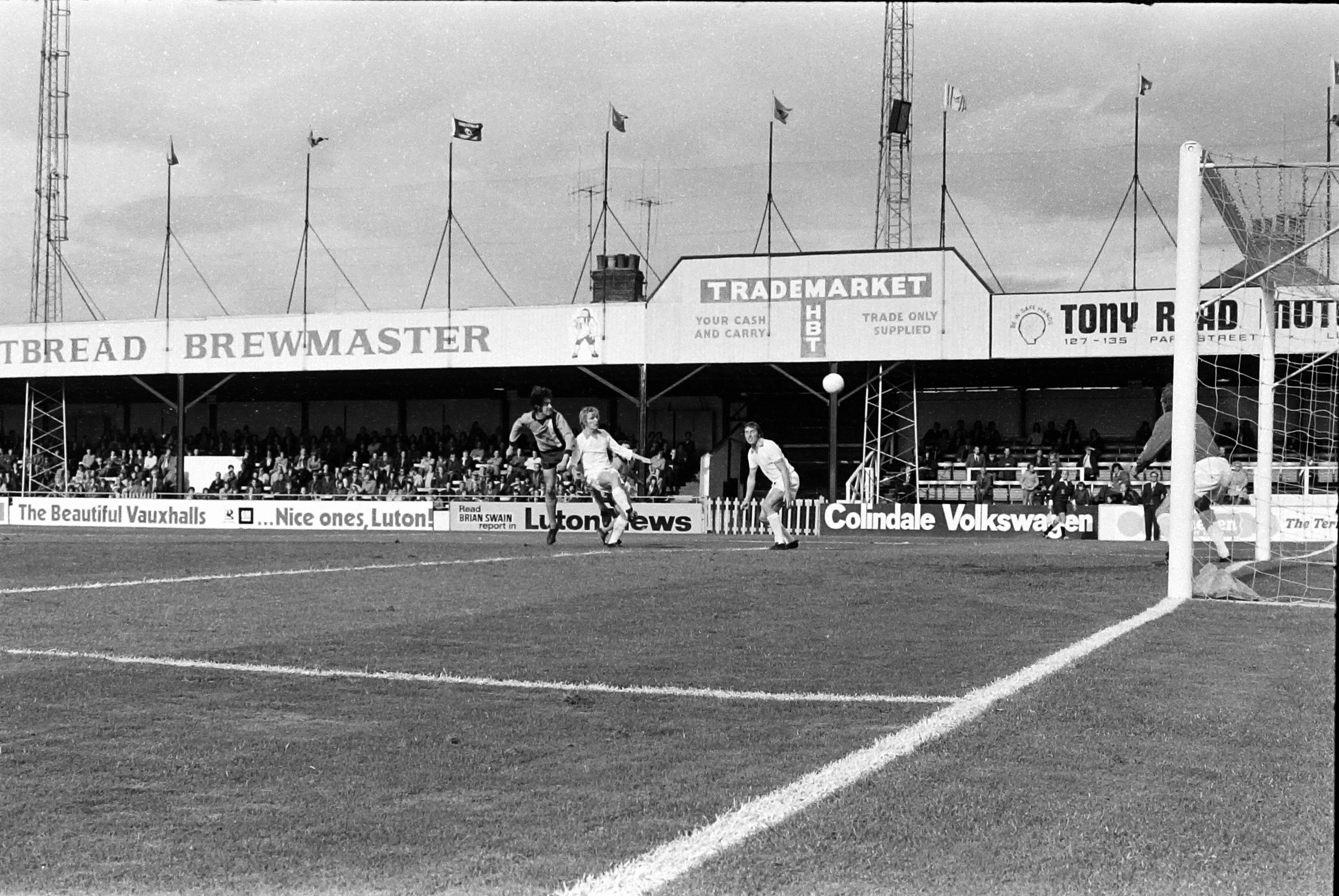 Luton Town FC vs Blackpool (29th Sep 1973) | Hatters Heritage | A ...