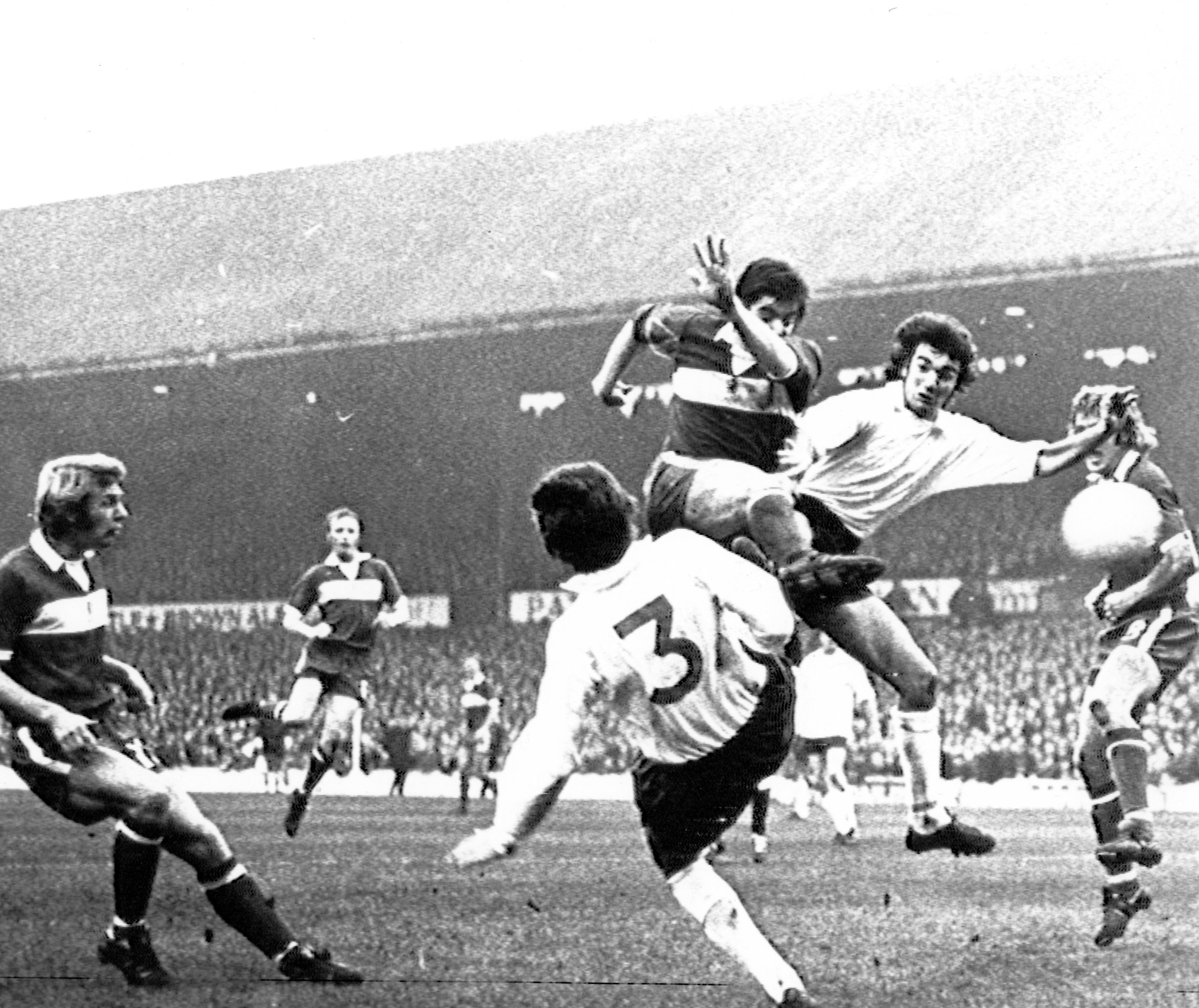 Bobby A Thomson | Hatters Heritage | A History of Luton Town FC