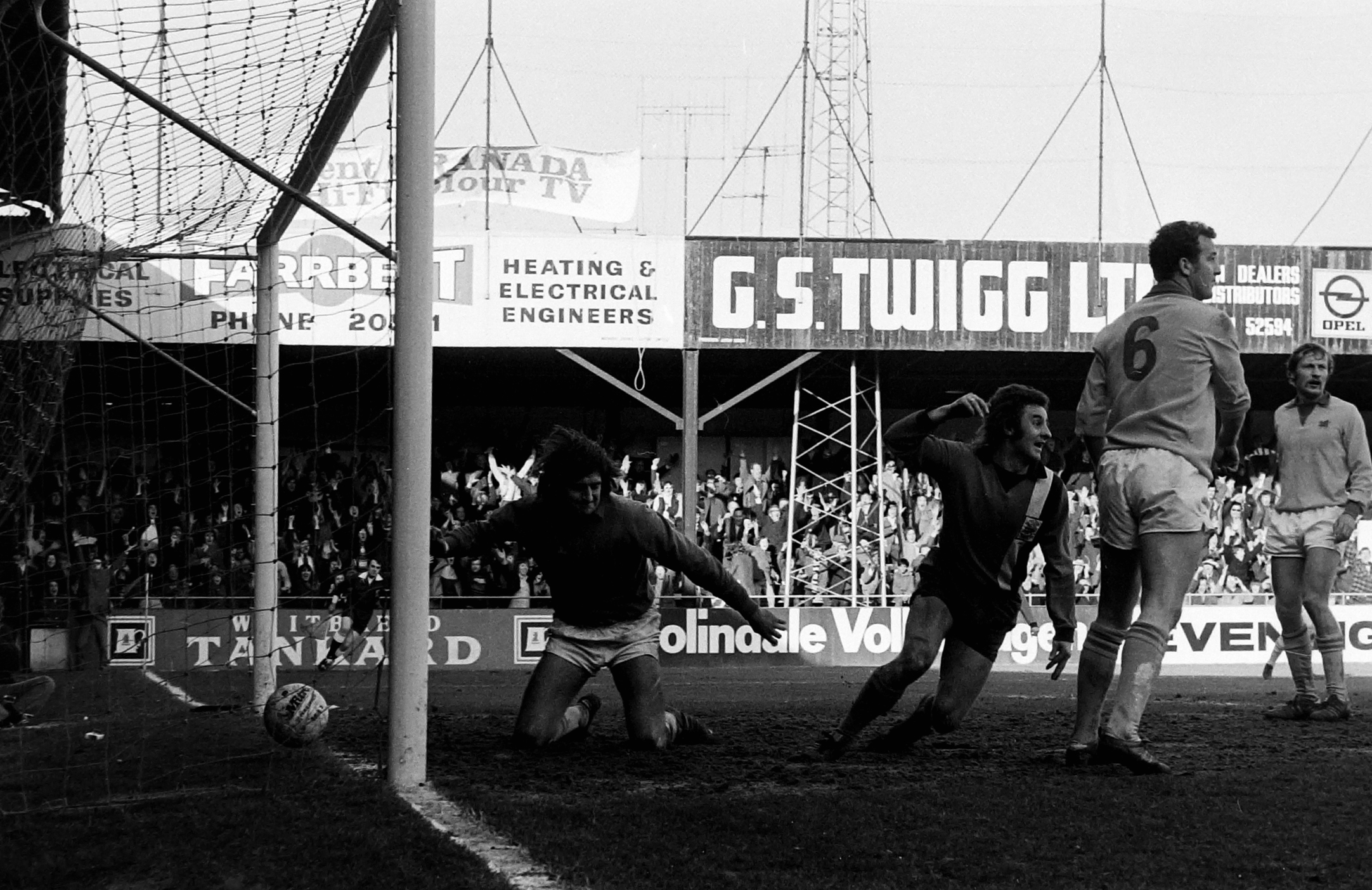 Luton Town FC vs Orient (16th Mar 1974) | Hatters Heritage | A History ...