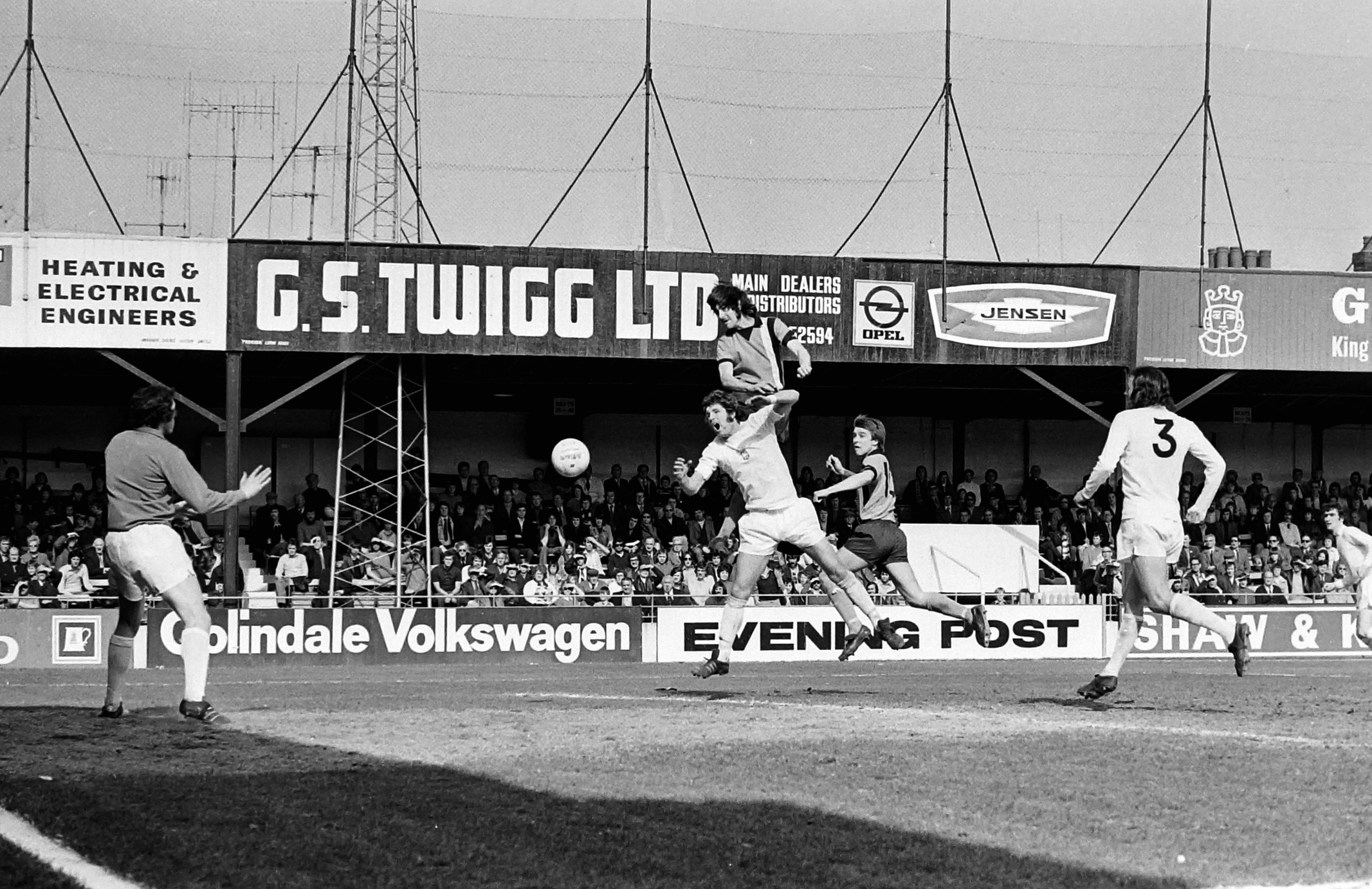 Luton Town FC vs Preston North End (6th Apr 1974) | Hatters Heritage ...
