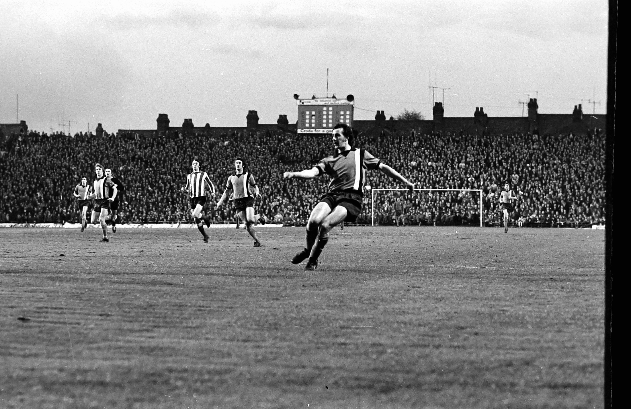 Gordon Hindson | Hatters Heritage | A History of Luton Town FC