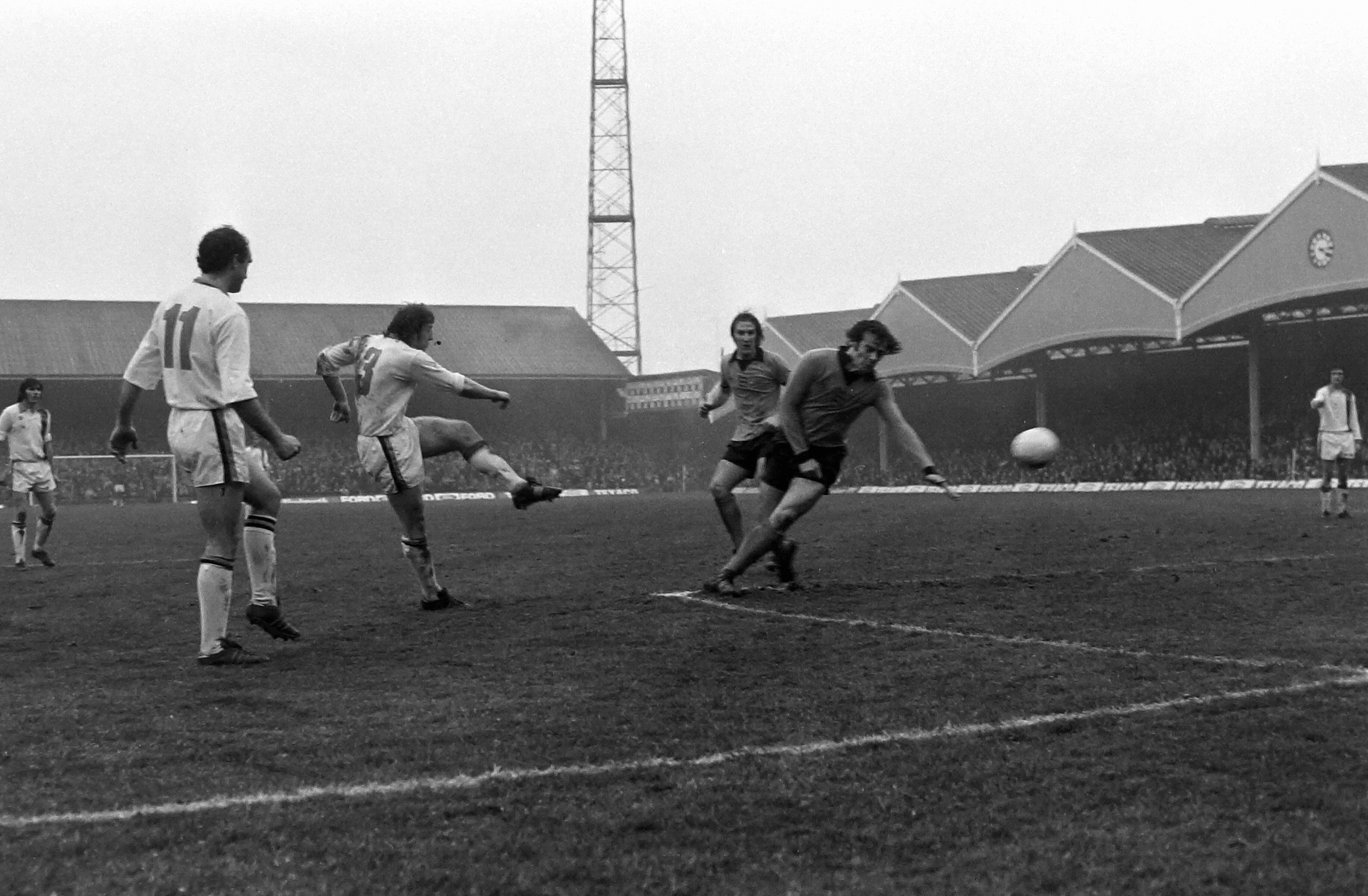 Wolverhampton Wanderers vs Luton Town FC (31st Mar 1975) | Hatters ...