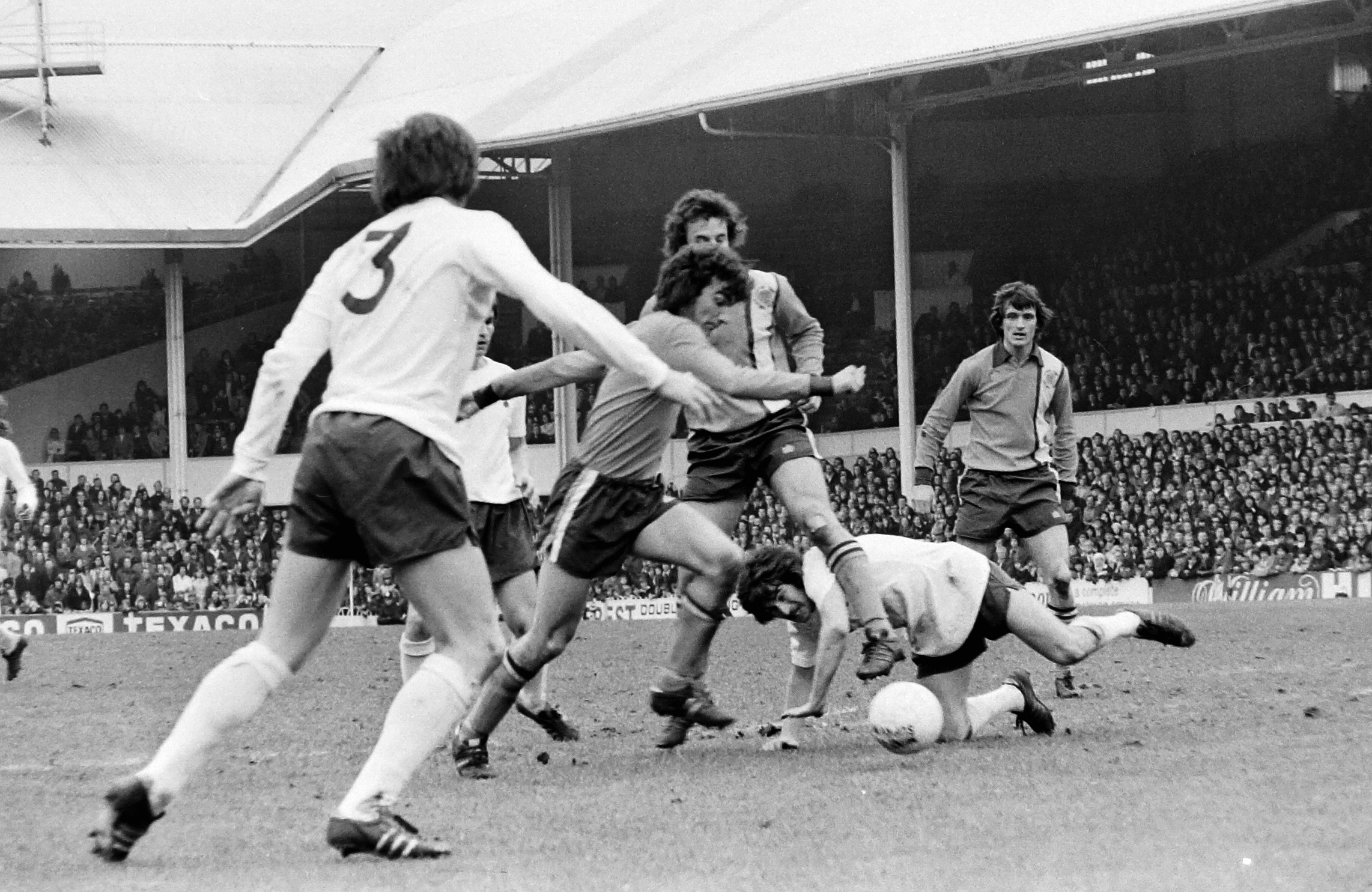 Tottenham Hotspur vs Luton Town FC (5th Apr 1975) | Hatters Heritage ...