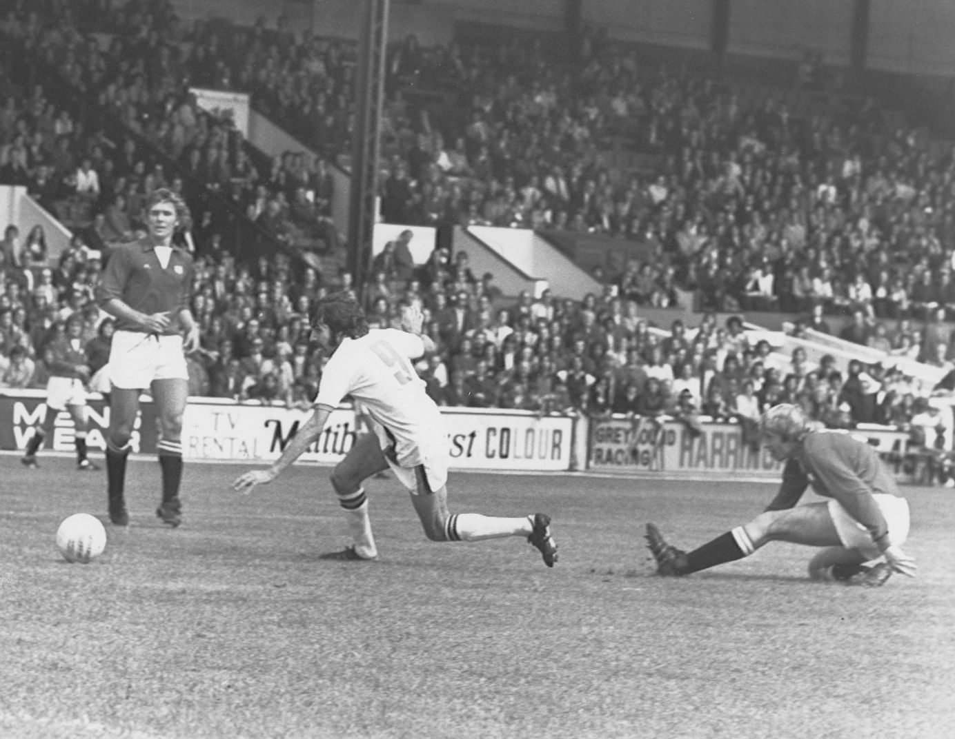 Barry Butlin | Hatters Heritage | A History of Luton Town FC