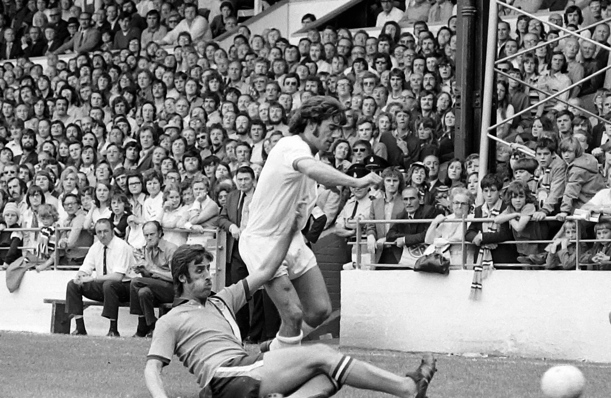 Luton Town FC vs Liverpool (17th Aug 1974) | Hatters Heritage | A ...