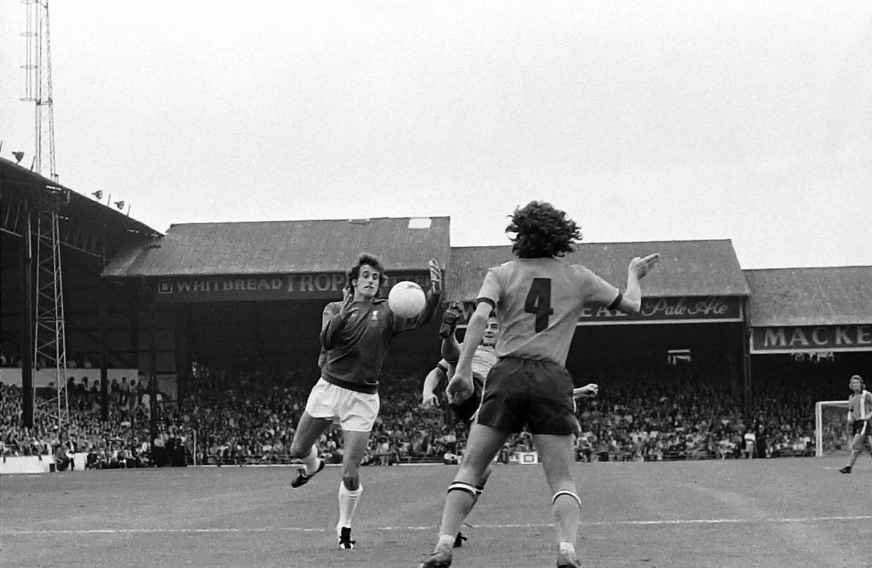 Luton Town FC vs Liverpool (17th Aug 1974) | Hatters Heritage | A ...