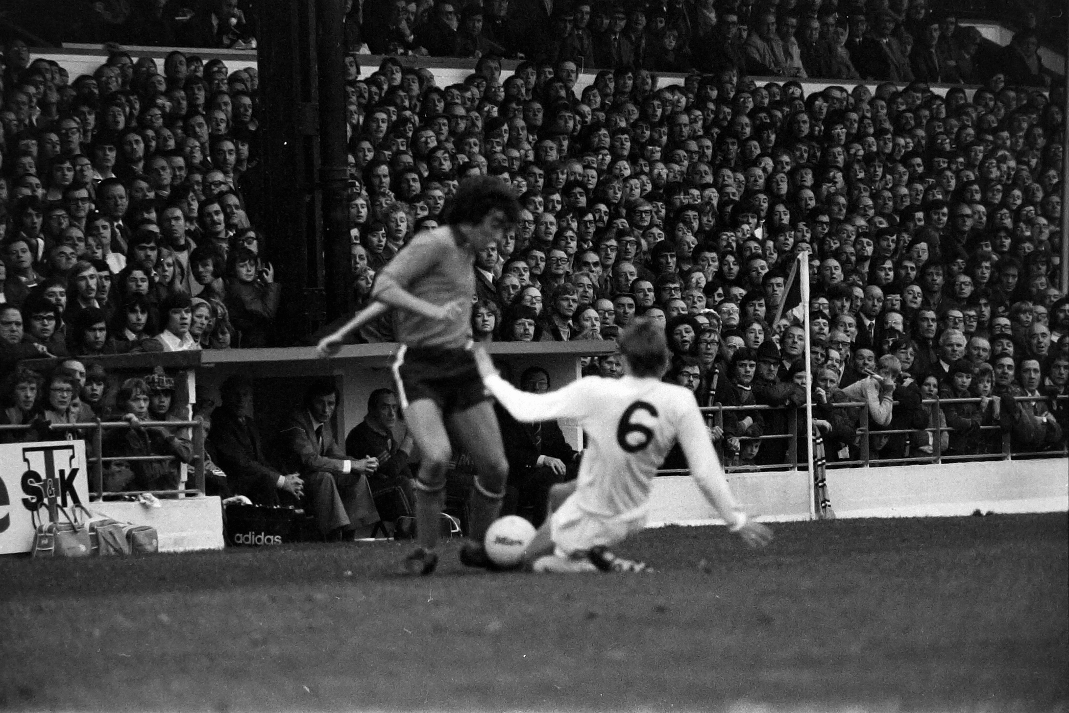 Luton Town FC vs Tottenham Hotspur (26th Oct 1974) | Hatters Heritage ...
