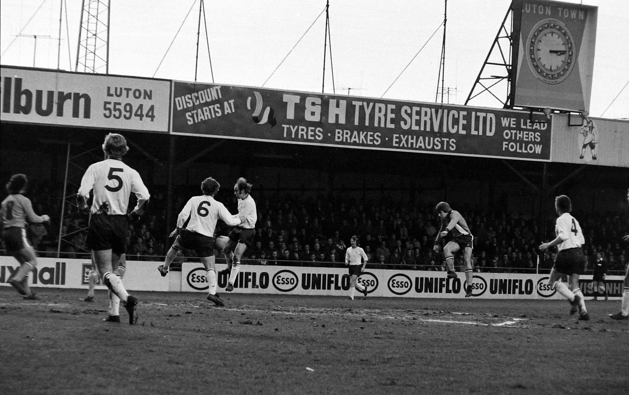 Luton Town FC vs Burnley (30th Nov 1974) | Hatters Heritage | A History ...