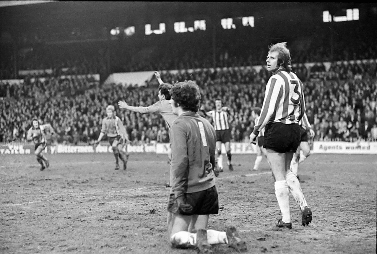 Peter Anderson | Hatters Heritage | A History of Luton Town FC