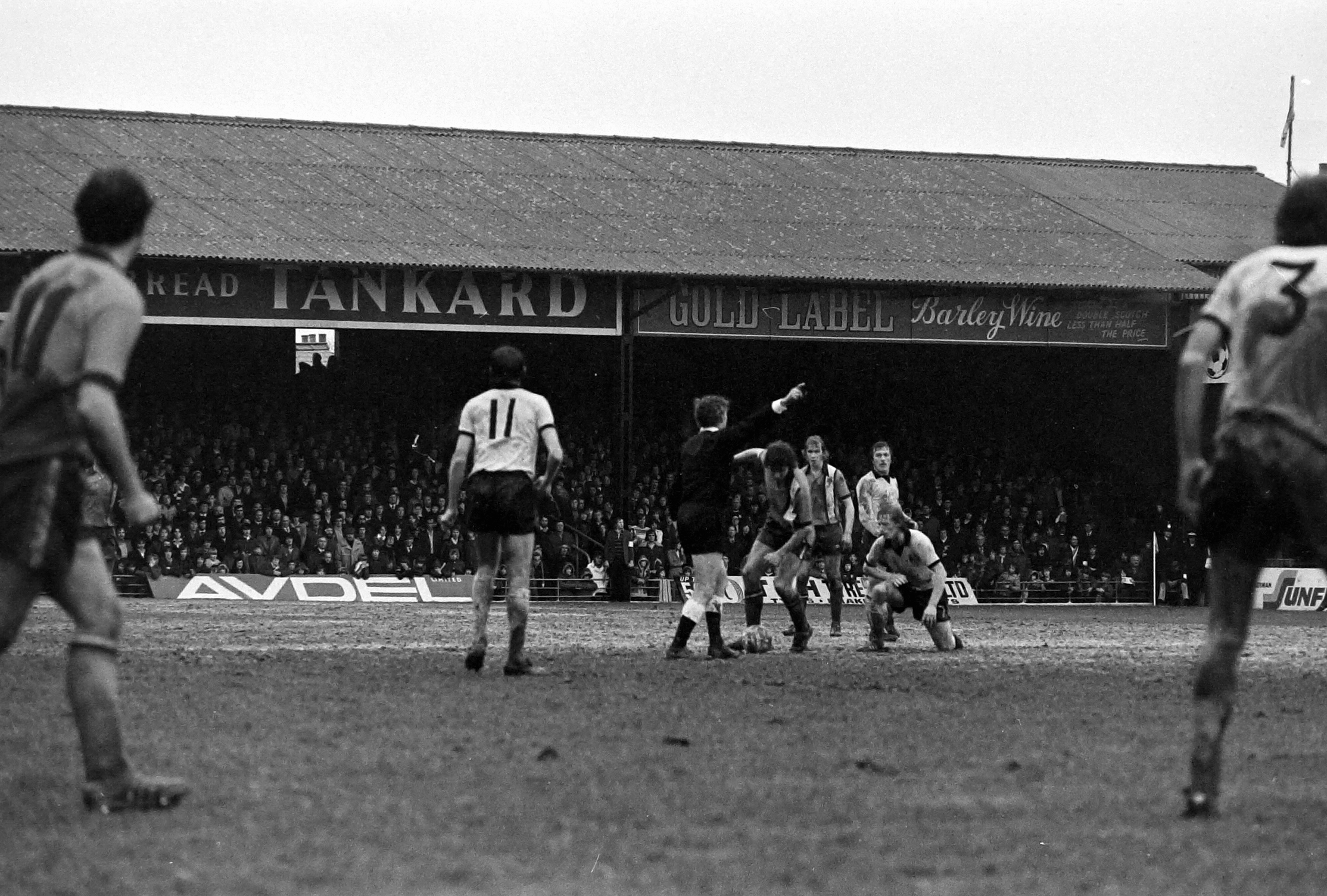 Luton Town FC vs Coventry City (8th Mar 1975) | Hatters Heritage | A ...